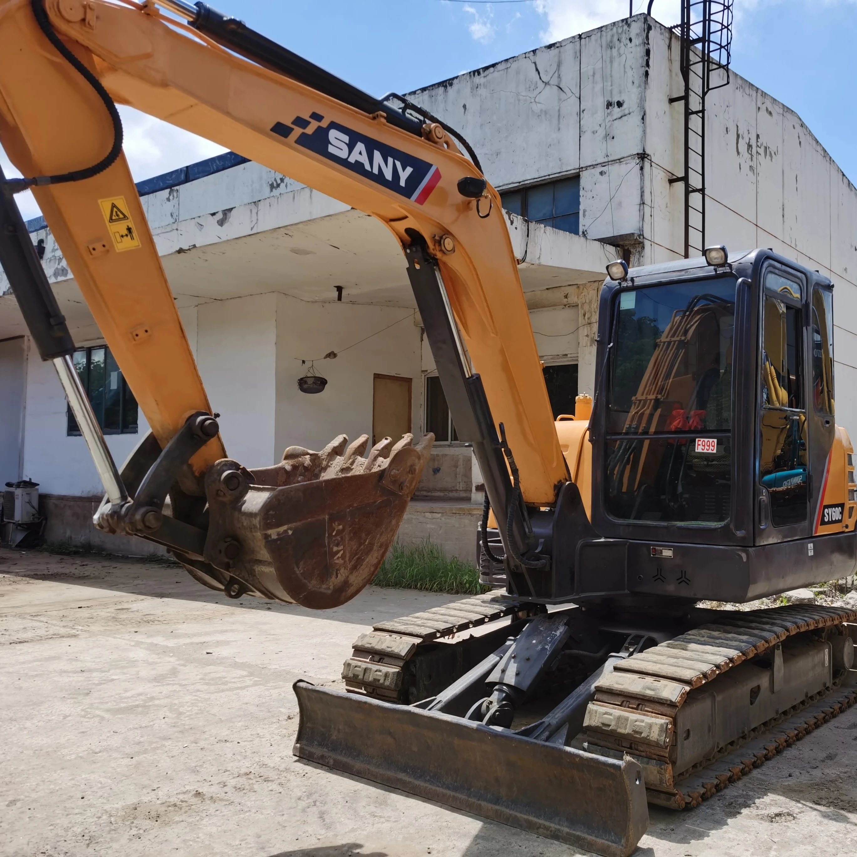 Used Sany Sy60 Excavator Sany 6 Ton Mini Excavator High Quality Low ...