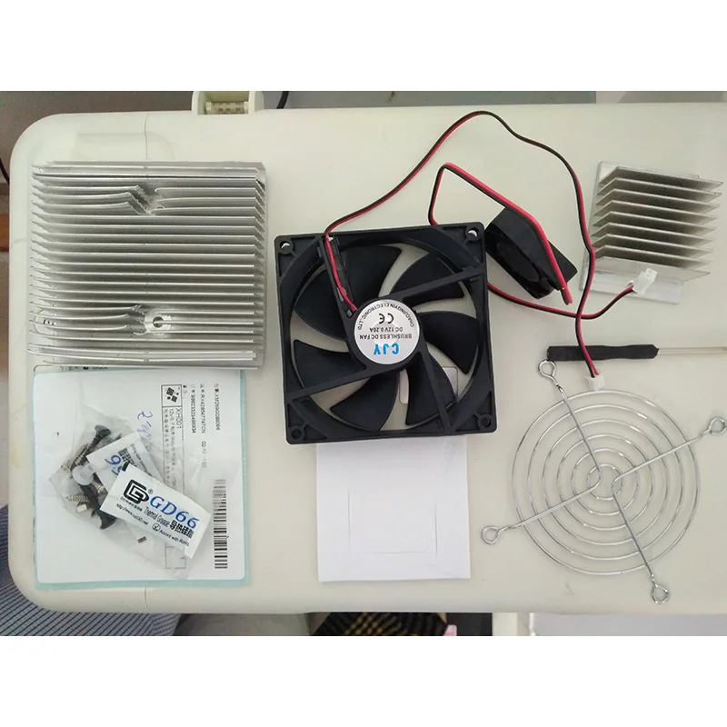 Thermoelectric Peltier Cooler - Efficient Semiconductor Cooling System Kit