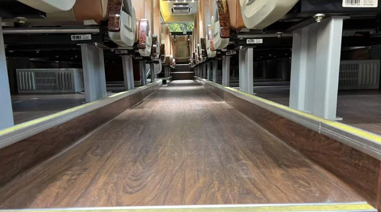 Luxury Coach Bus for Sale - 49 Seats Yu-Tong Used Bus