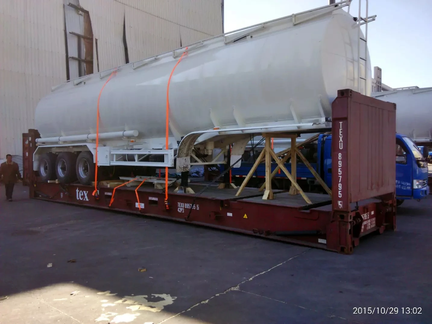 Second Hand Oil Tanker 3 Axles 42000L for Sale in the Philippines