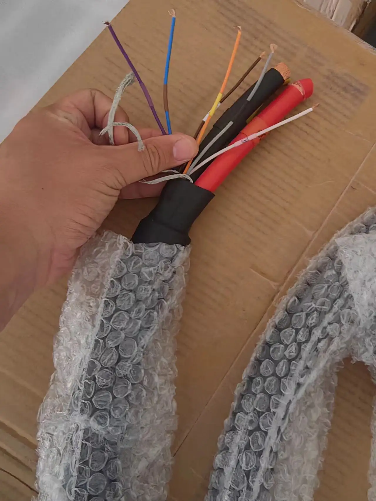 Fast Ev Charger Ccs2 200a 1000v Type 2 Connector And Cable Odm