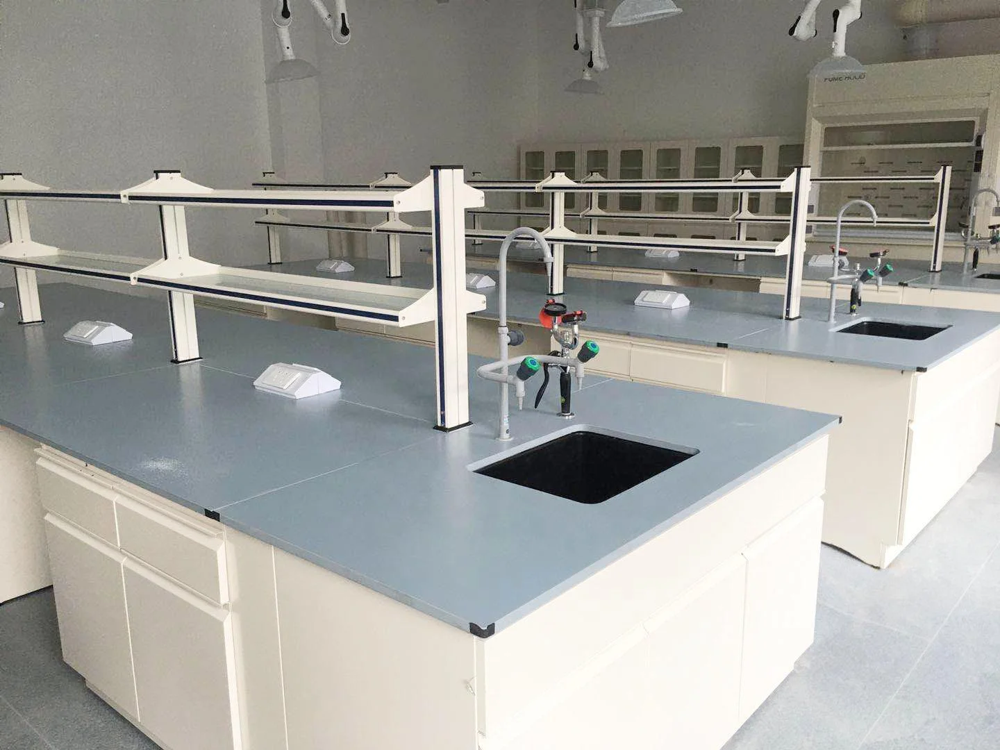 Laboratory Furniture All Steel Bench Laboratory Physical Chemistry Desk ...