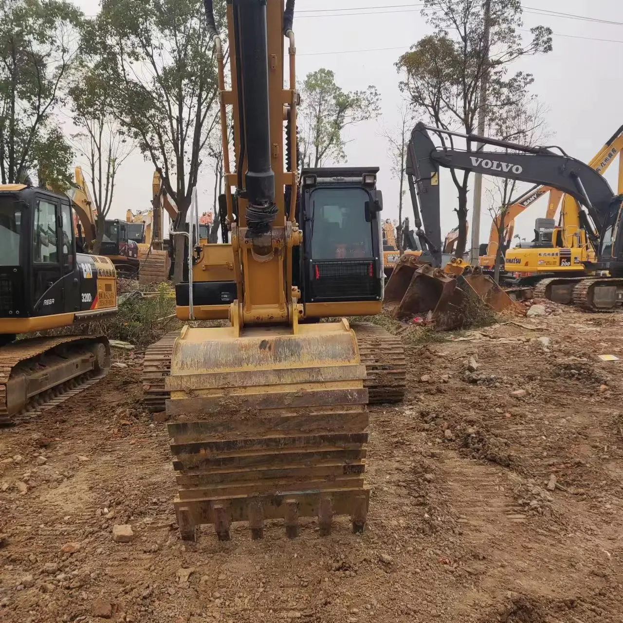 Used Engineering Construction Machinery Used Excavators For Sale Cat320d2l/20ton Medium Crawler ...