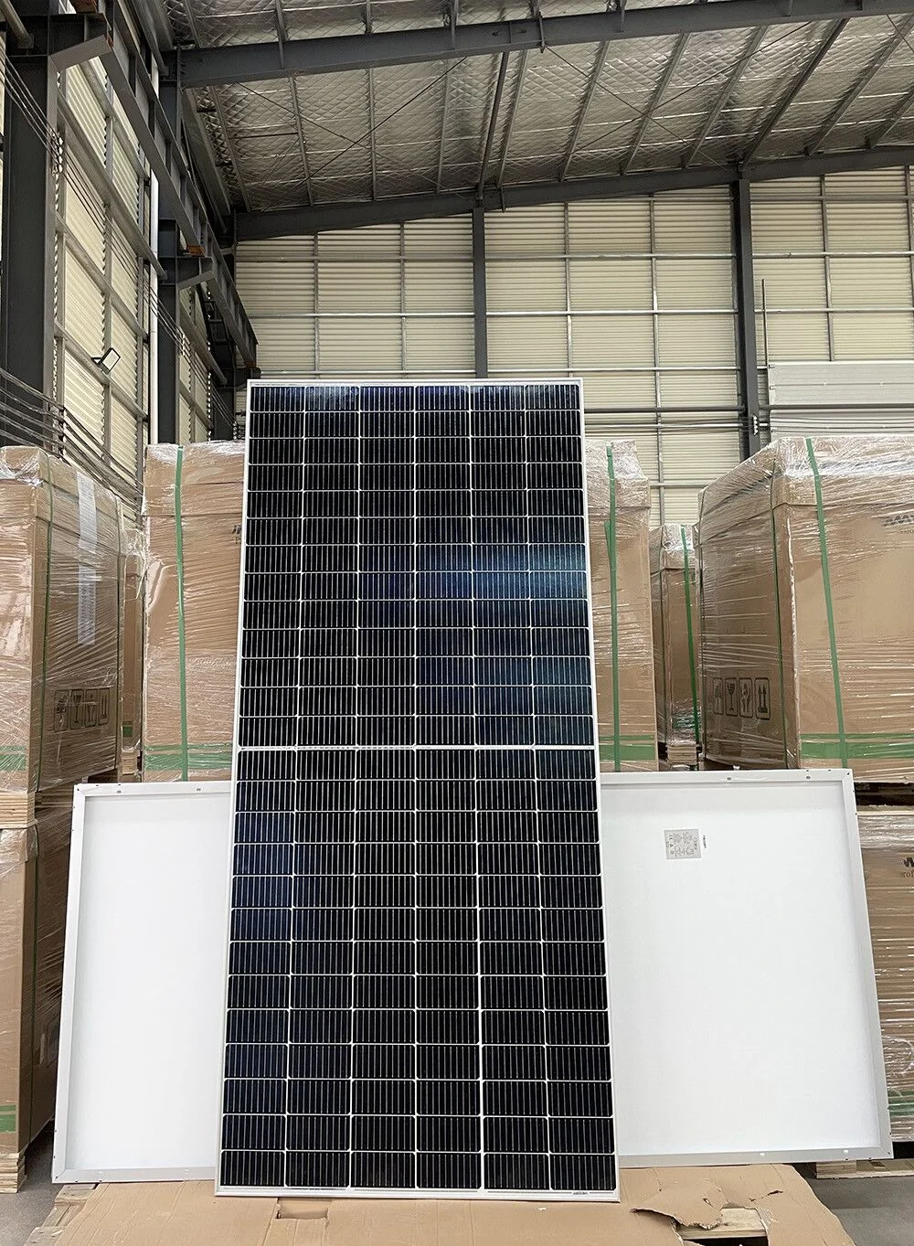 EU Warehouse Mono Perc MBB HJT Solar Panels 680W 700W 720W Paneles ...