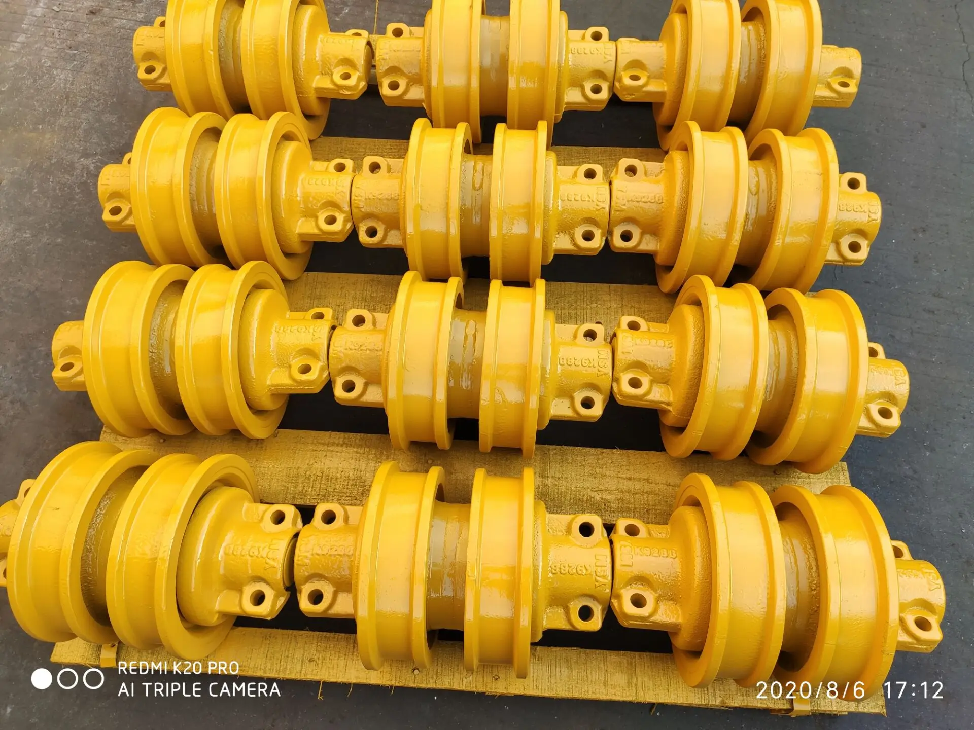 推土机d8n D8r单法兰7t9188/9w8705双法兰7t9193/9w8706履带辊 - Buy 底部滚轮df履带，推土机d6d D50 D65 D85 D155 D8n单法兰双法兰履带 ...