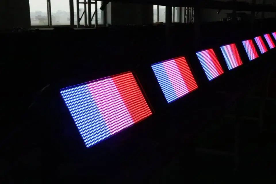 Outdoor Cyclone 1320 RGBW 4 in 1 LED Strobe Flash Light Stage Lights