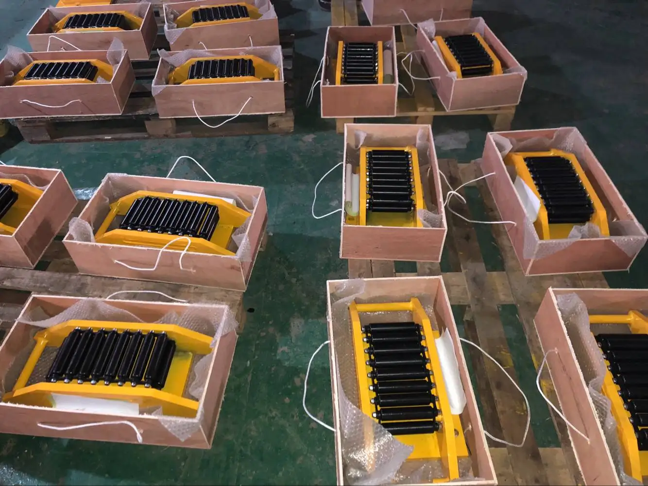 Heavy Load Moving Equipment - Dolly Skid Roller for Industrial Use