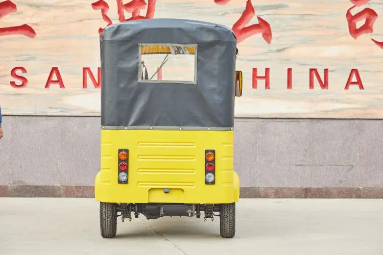 Taxi Tuk Tuk Bajaj Auto Rickshaw - Hybrid for Daily Life