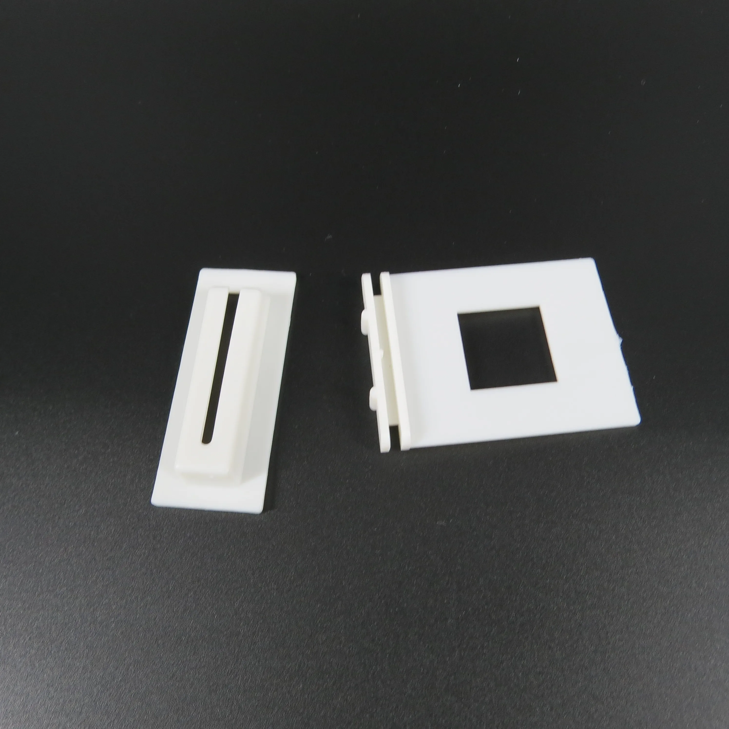 Plastic Power Wing Clips - Durable Shelf Support Solutions