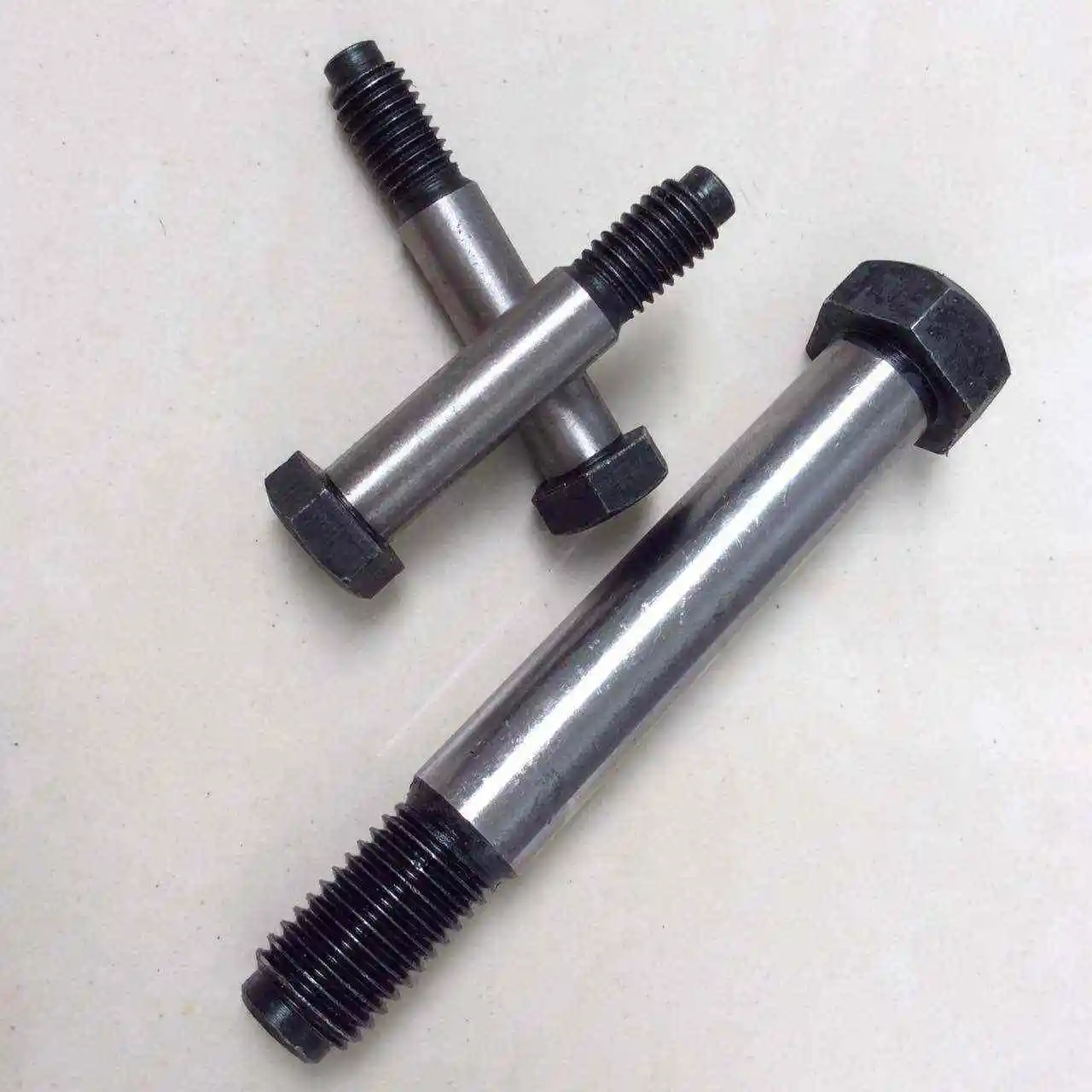 Hexagon Fit Bolt DIN 609 Class 8.8 Grade - Reliable Fasteners