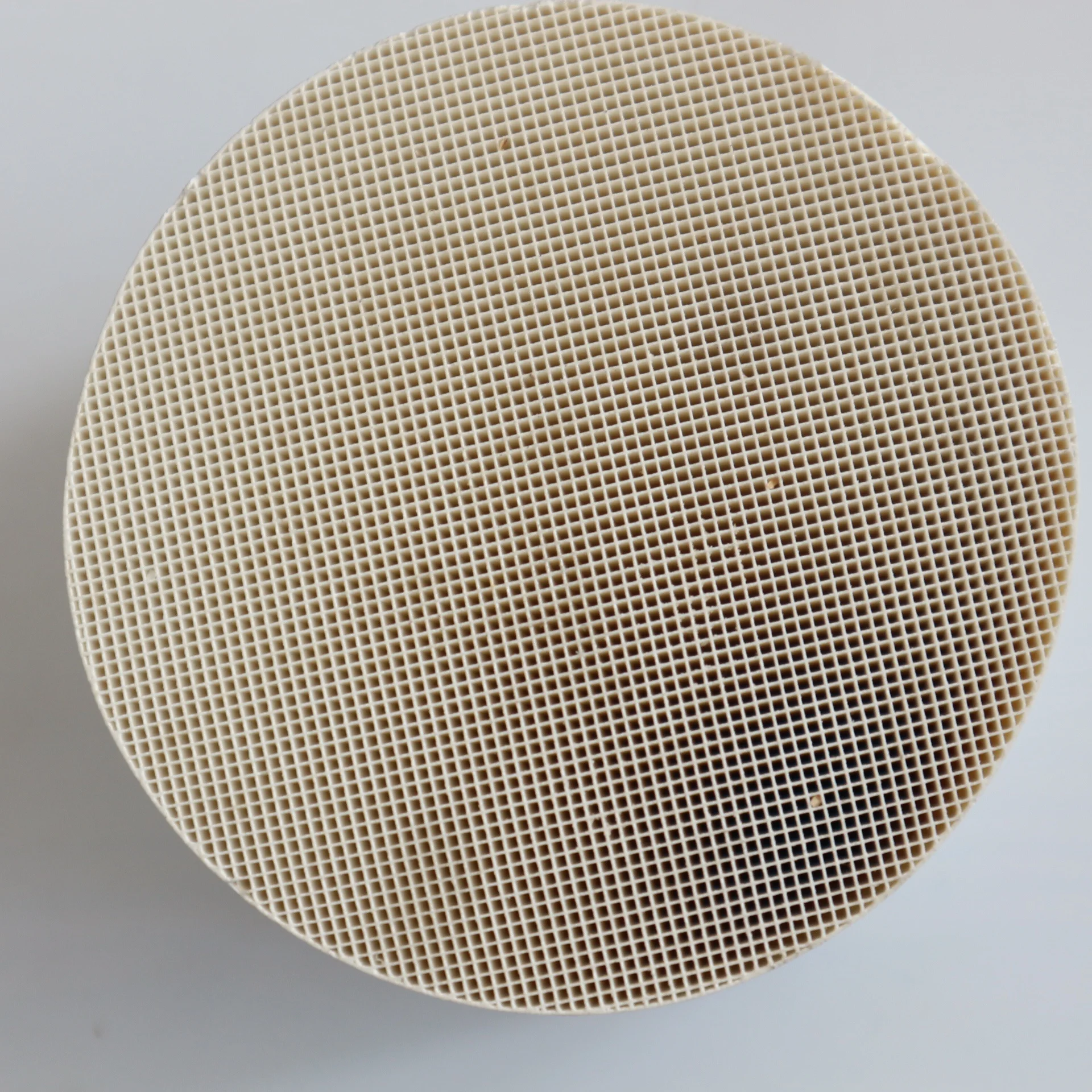 Ceramic Cordierite Circular Honeycomb Plate For Baking Oven Infrared ...