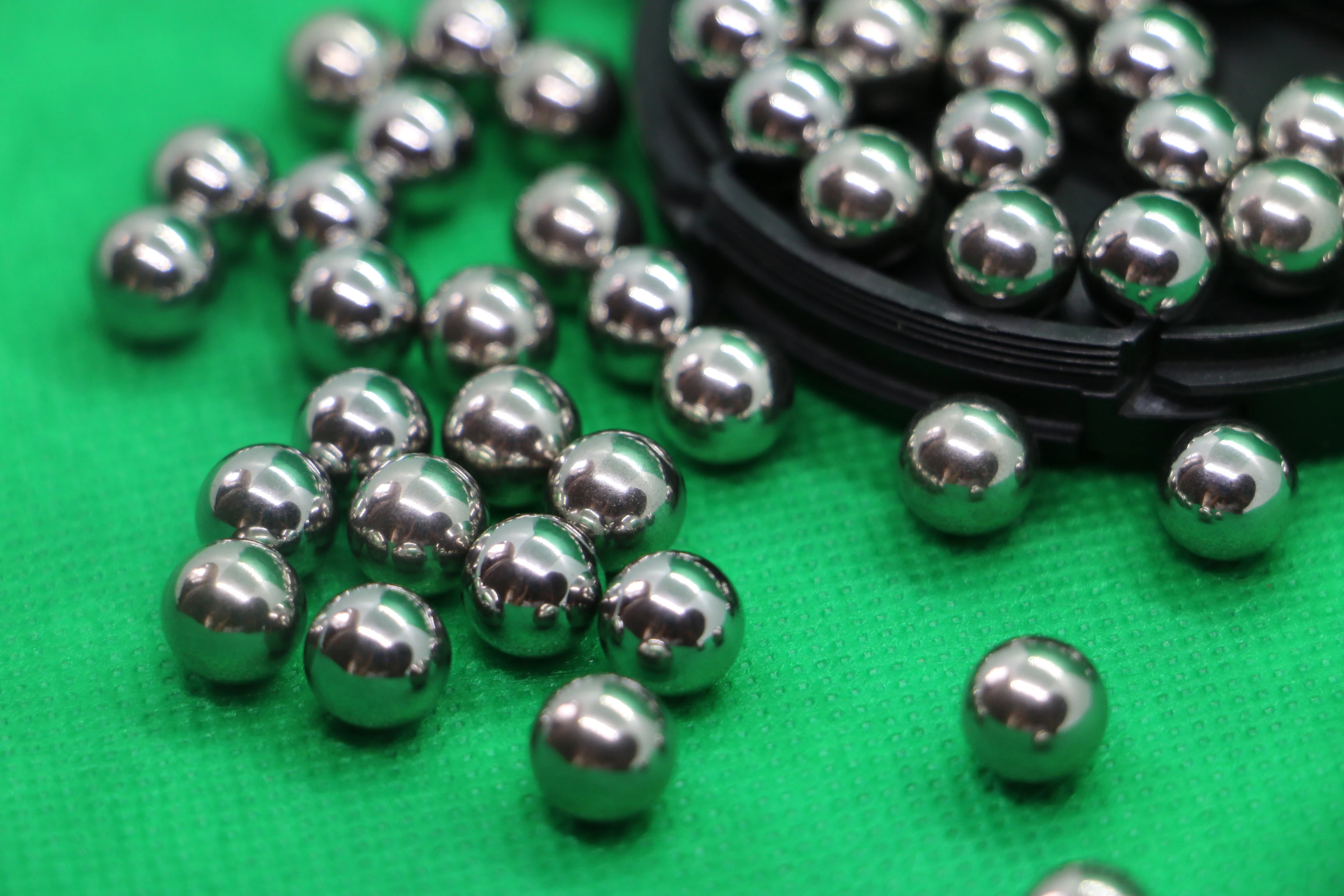 High Precision 0.8mm 1mm 2mm 3mm 4mm 5mm 6mm Carbon Steel Ball For ...