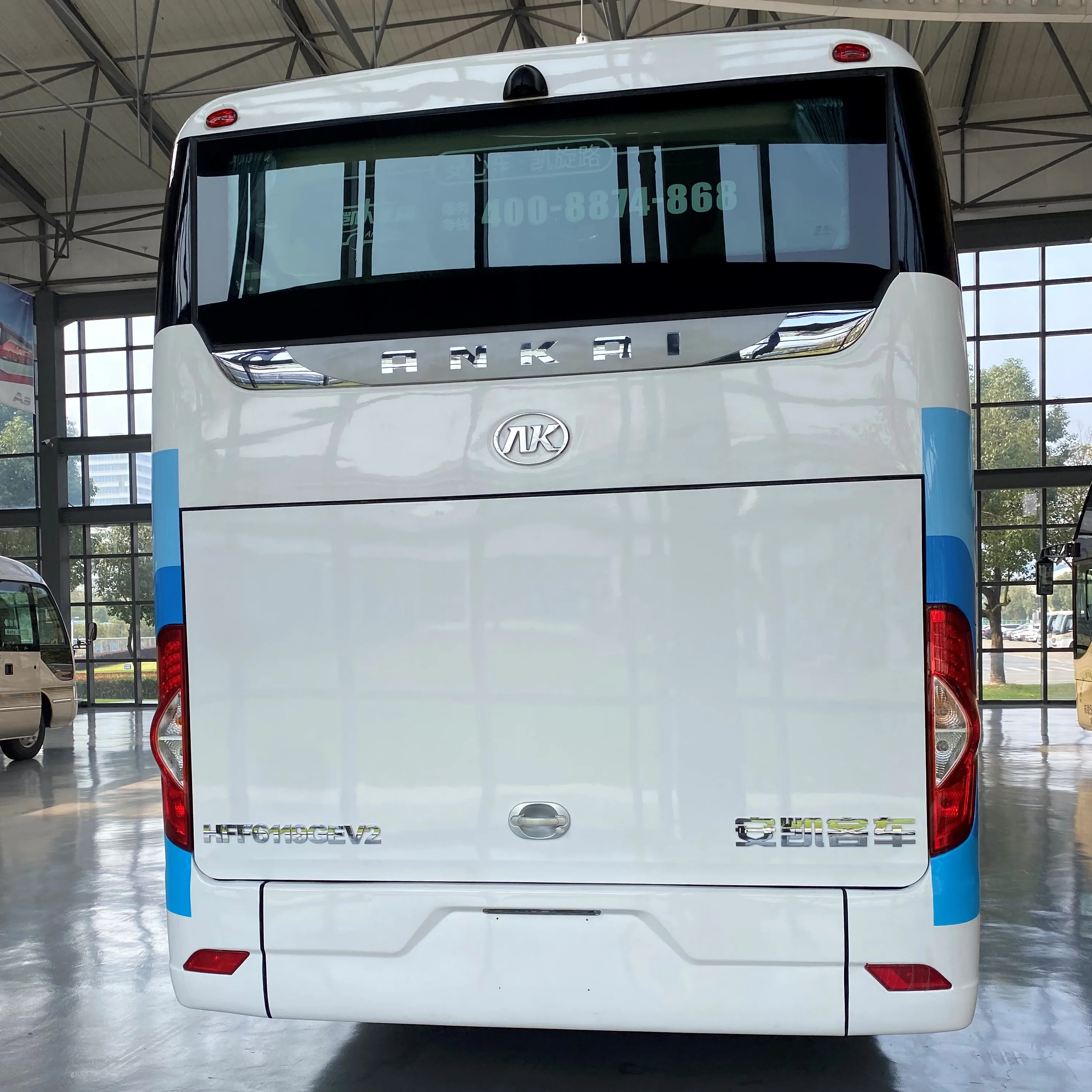 Ankai Luxury Coach Bus with Yuchai Diesel Engine - 56 Seats