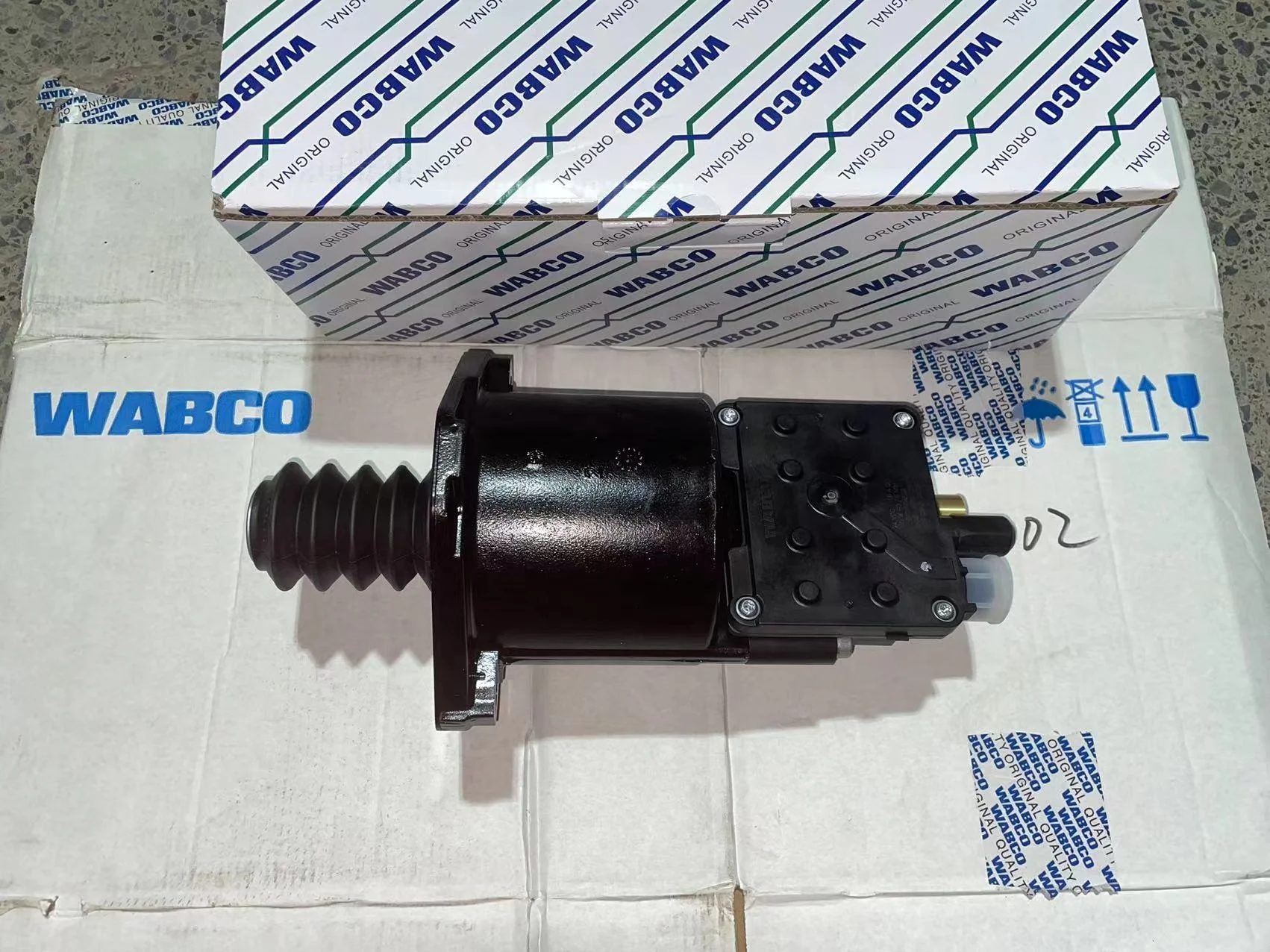 Original Wabco 9701500080 A0002501562 Pneumatic Clutch Actuator Kamaz ...