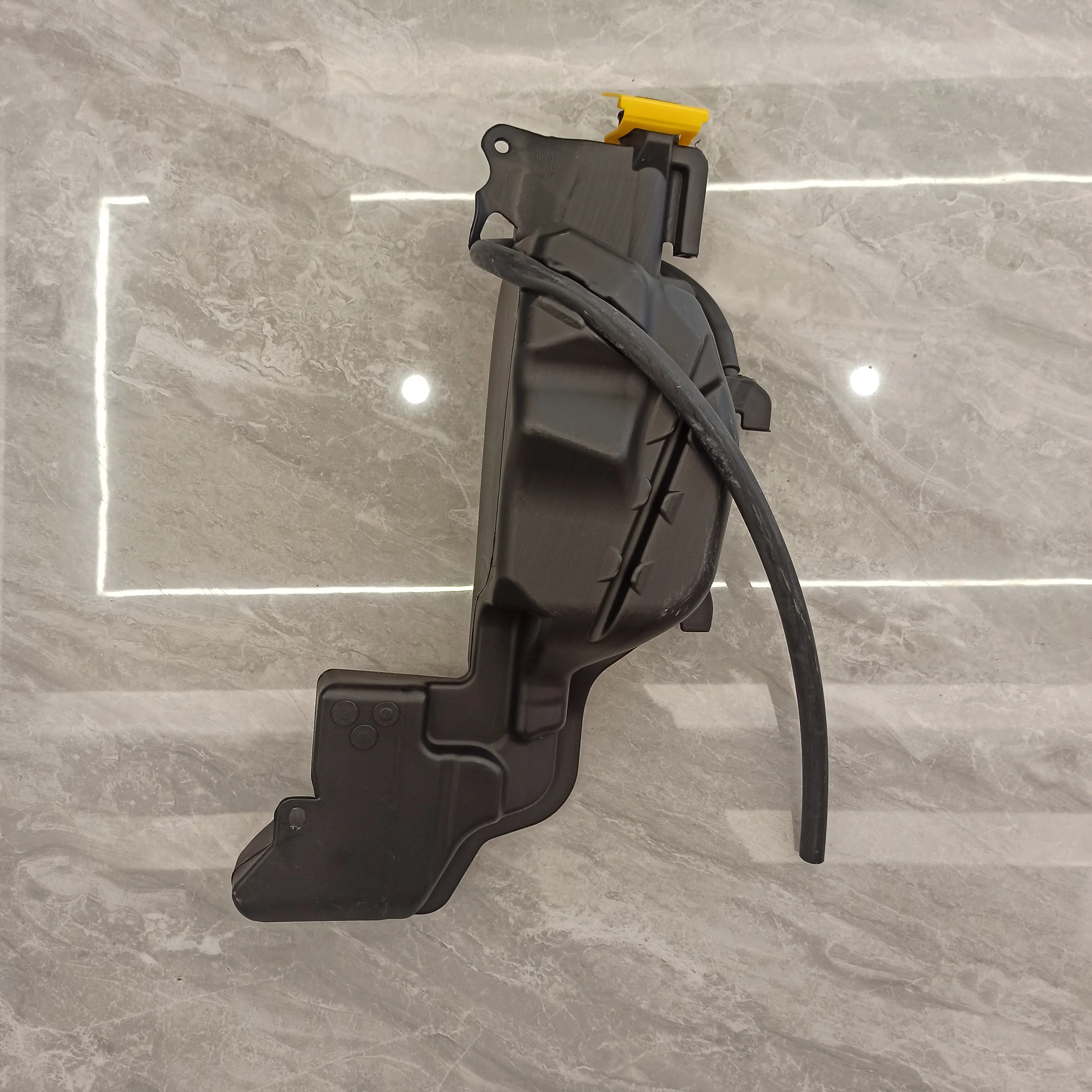 Car Auto Body Spare Parts High Quality Water Pot For Dodge Ram 1500 ...