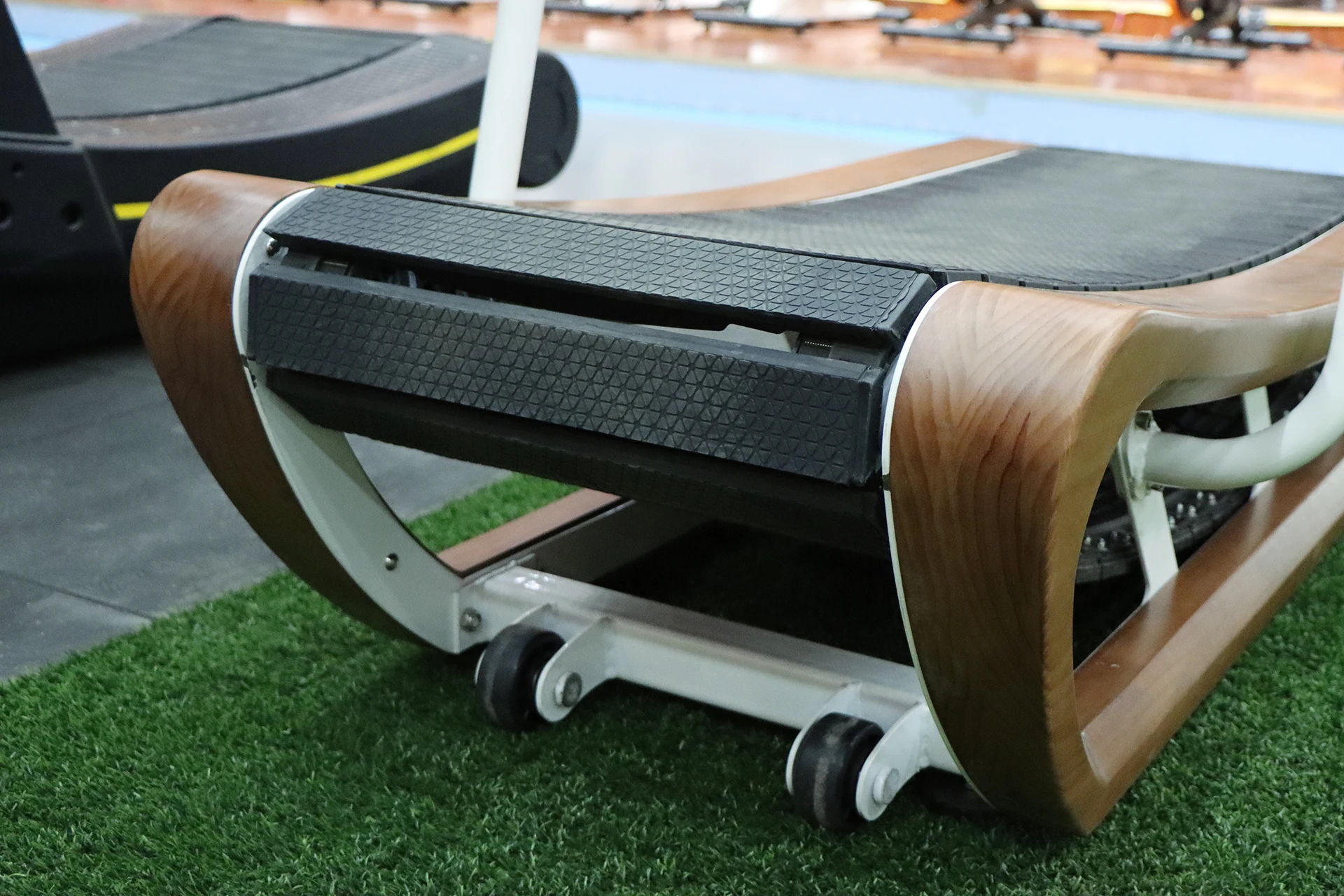LAND Home-Use Walking Machine - Wooden Curved Treadmill