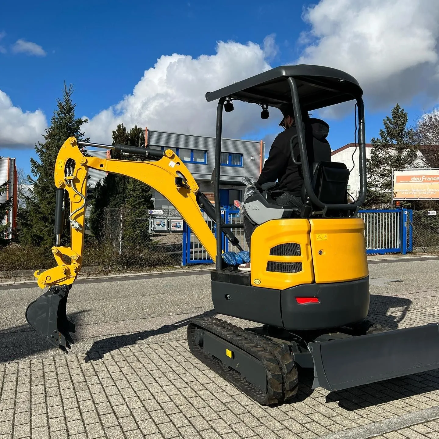 Hydraulic Crawler Excavator 1 Ton 1.5 Ton 1.8 Ton 2 Ton 3ton Mini ...