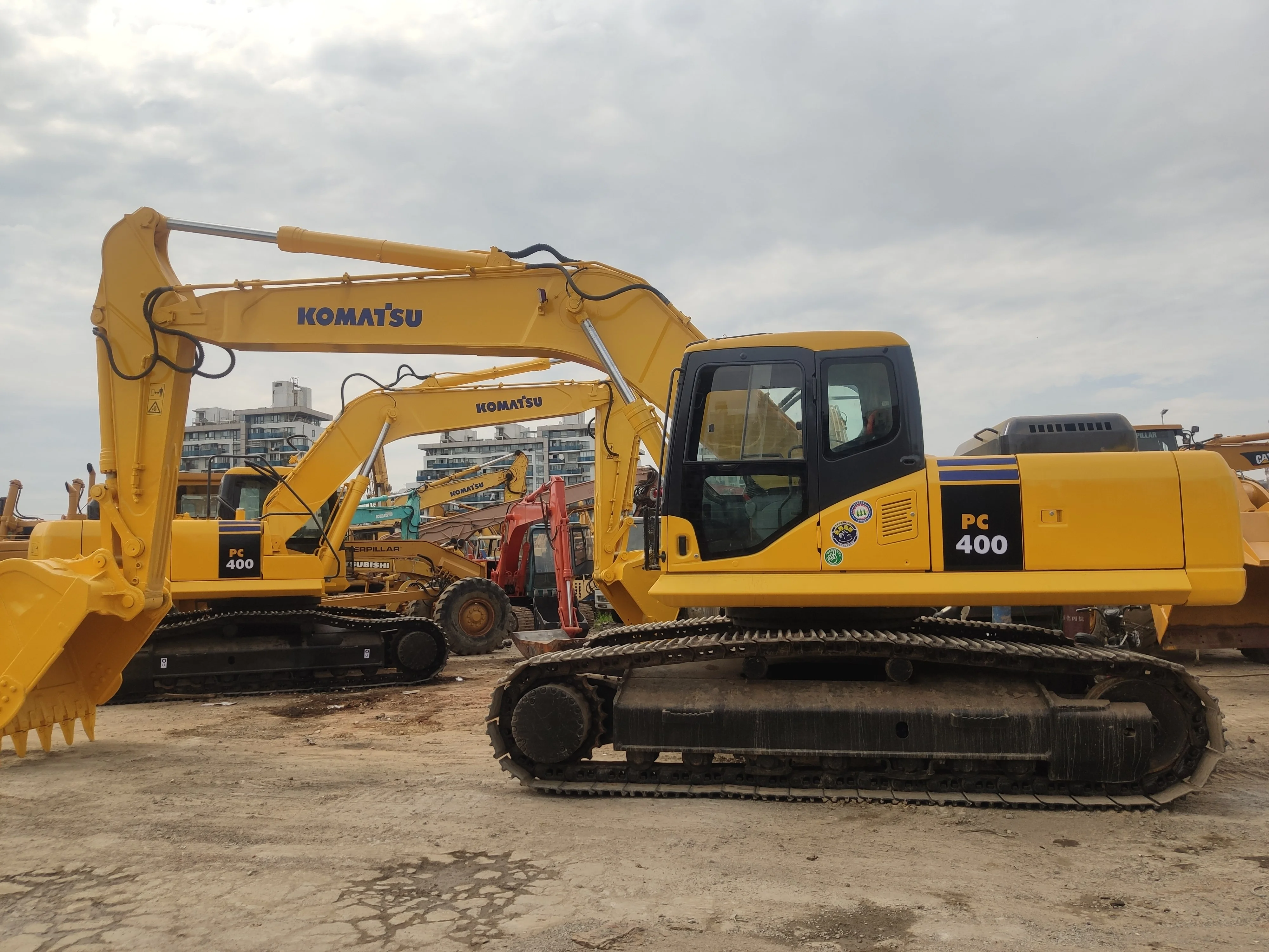Original Japan Used Komatsu Excavator Pc400 Pc400-7 Crawler Excavator ...