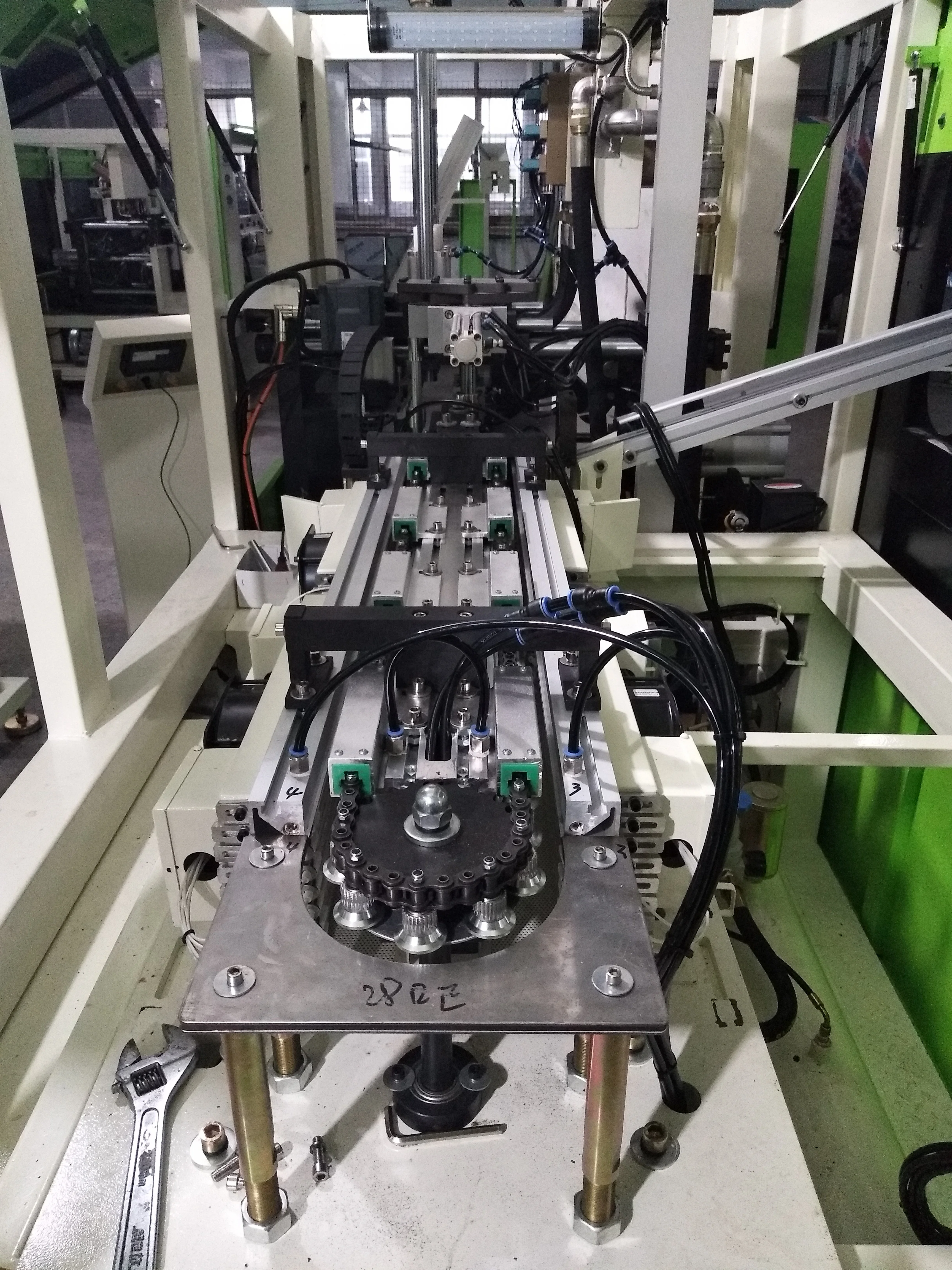 Ogb-3s Servo Motor Stretch Blow Molding Machine - Buy Maquina Sopladora ...