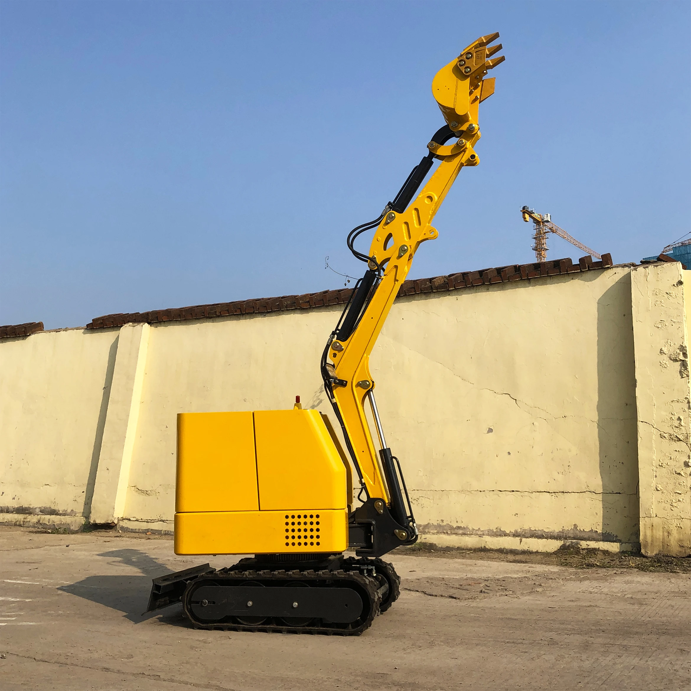 Automated Remote-controlled Excavators Help Modernize Agriculture with ...
