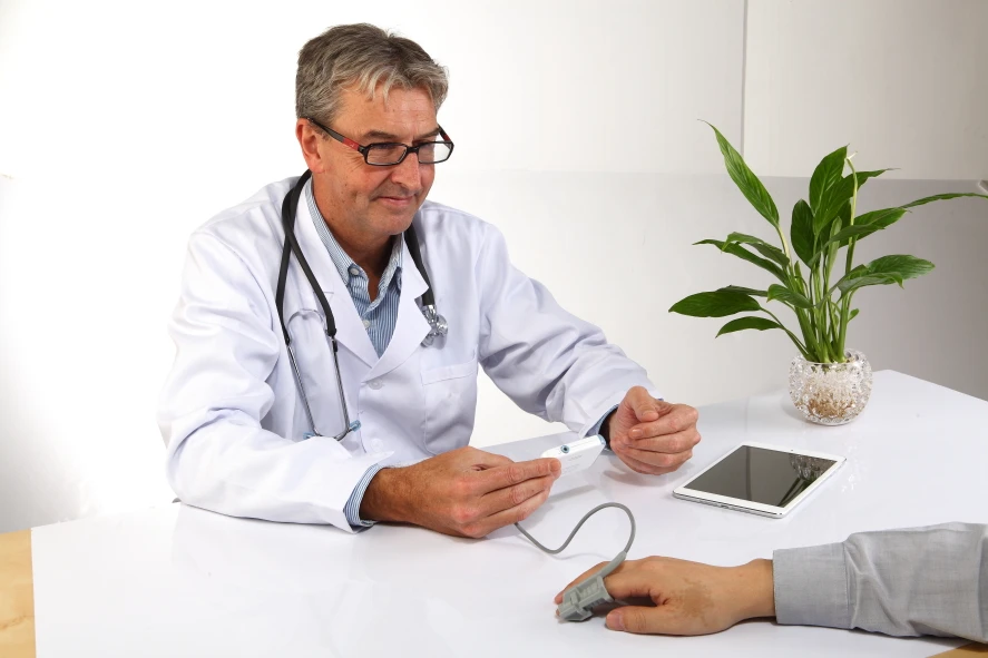 Viatom Checkme Pro - Portable ECG & Blood Glucose Monitor