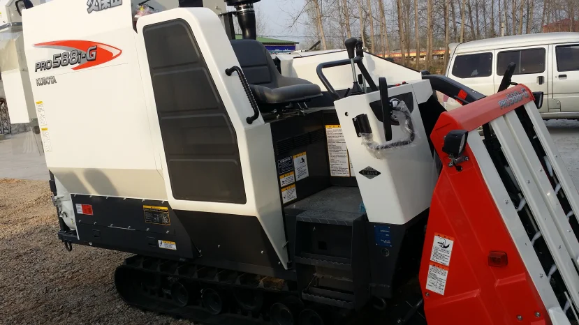 Kubota PRO588i-G cosechadora de media alimentación, máquina agrícola ...