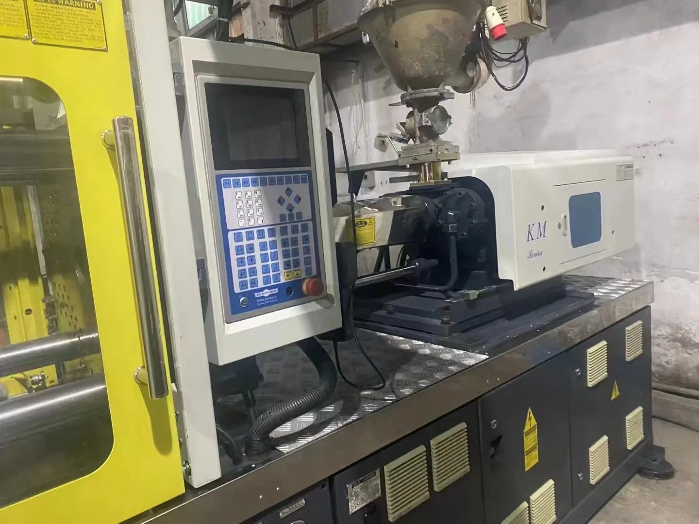 Second-hand Kaiming PD128-KX Servo Motor Injection Molding Machine