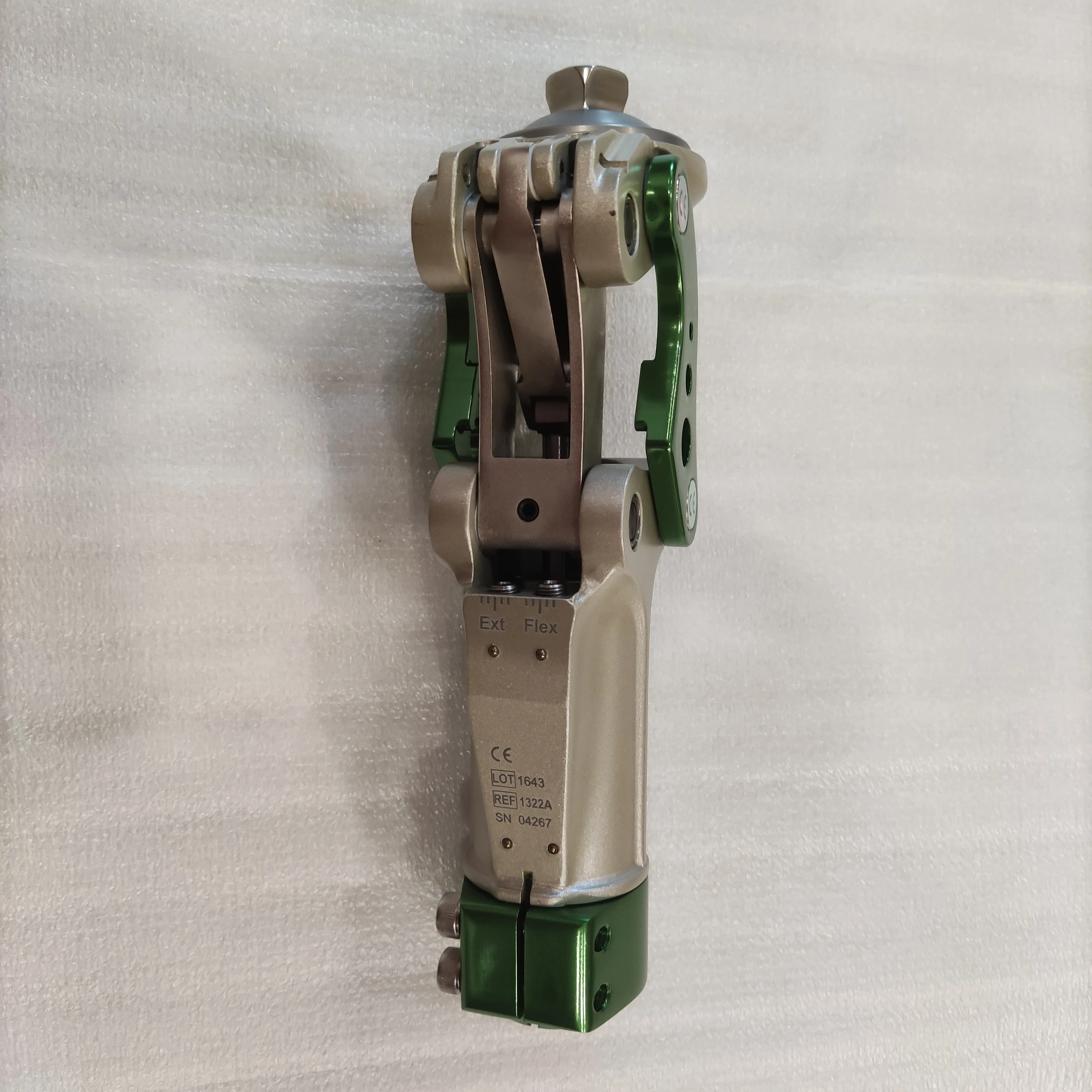 Knee Joint Prosthesis - Durable and Functional Leg Prosthesis