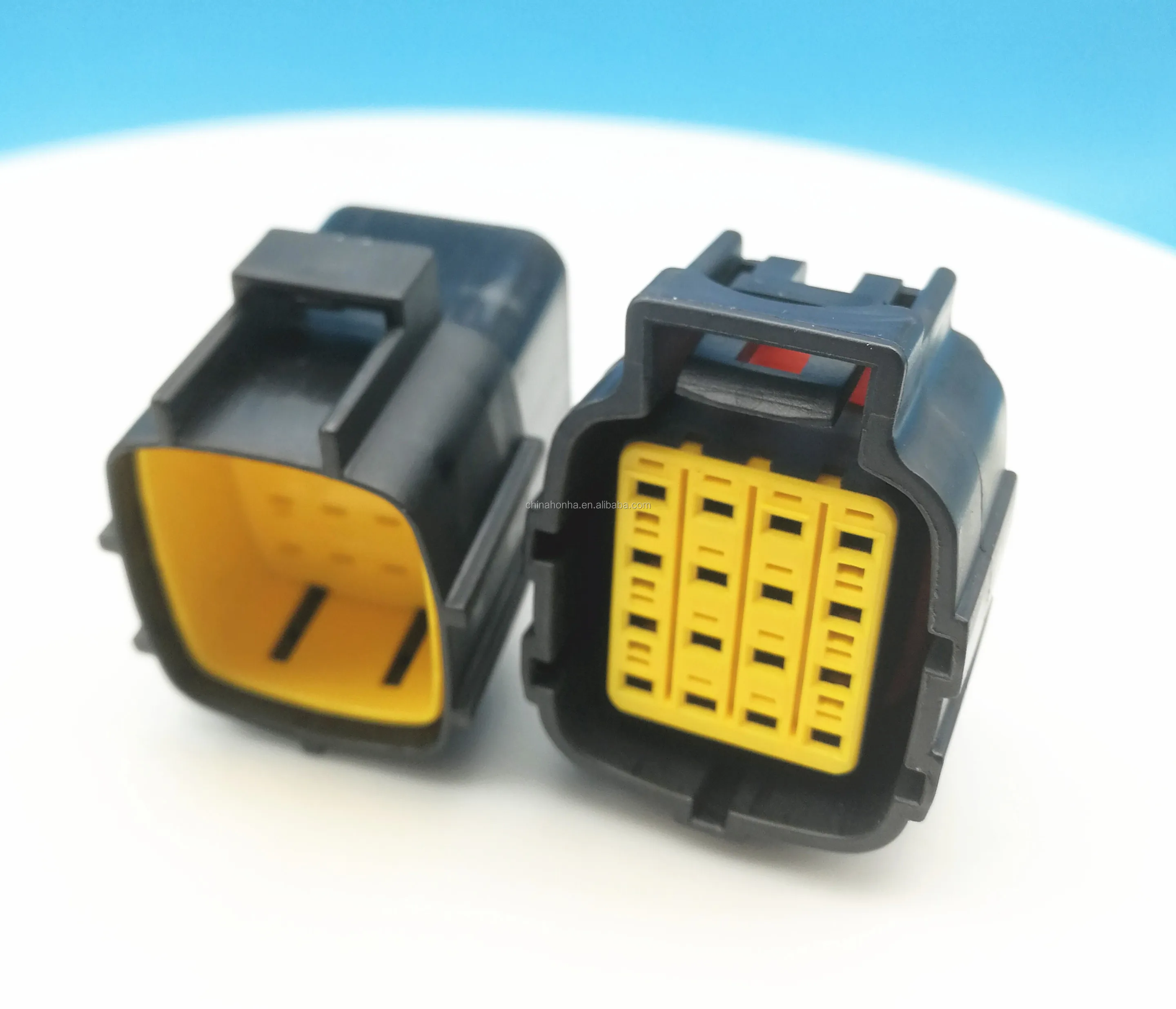 TE Tyco Amp 16 Pin Connectors - Reliable Auto Wire Solutions