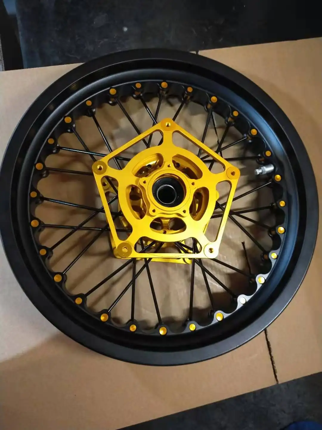 Vacuum Tubeless Wheels SE Supermoto CNC Alloy Wheels