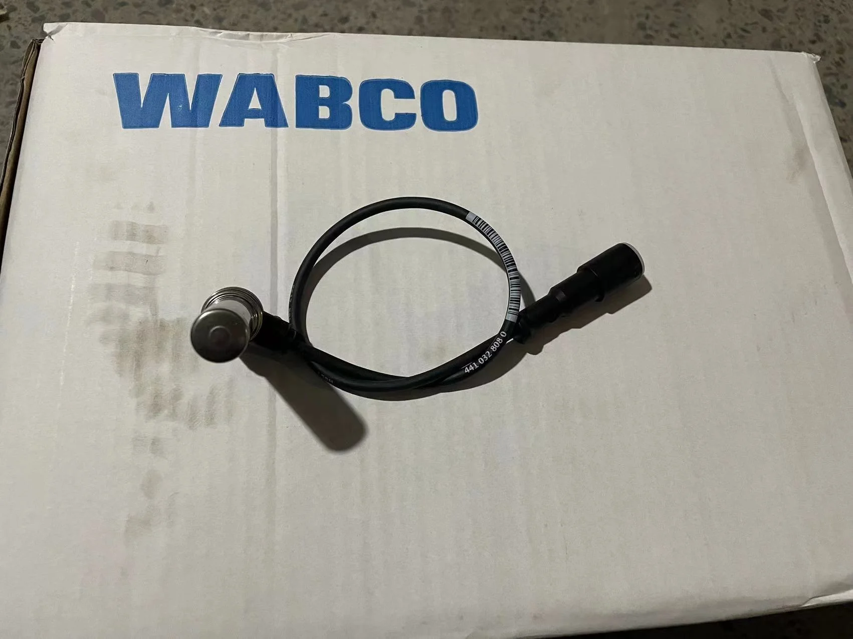 原装wabco 4410328080防抱死制动系统感应传感器，带插座kamaz 5490 54901 6580 V-olvo S-cania ...