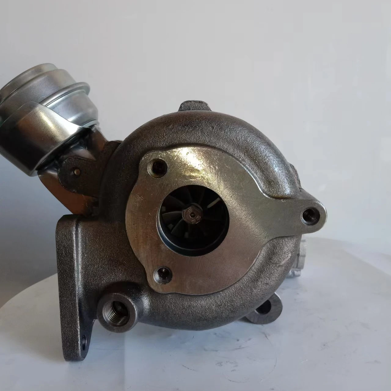 GT1749V涡轮增压器717858 712077-0001 038145702G涡轮增压器，适用于帕萨特1.9D涡轮帕萨特b6 ...