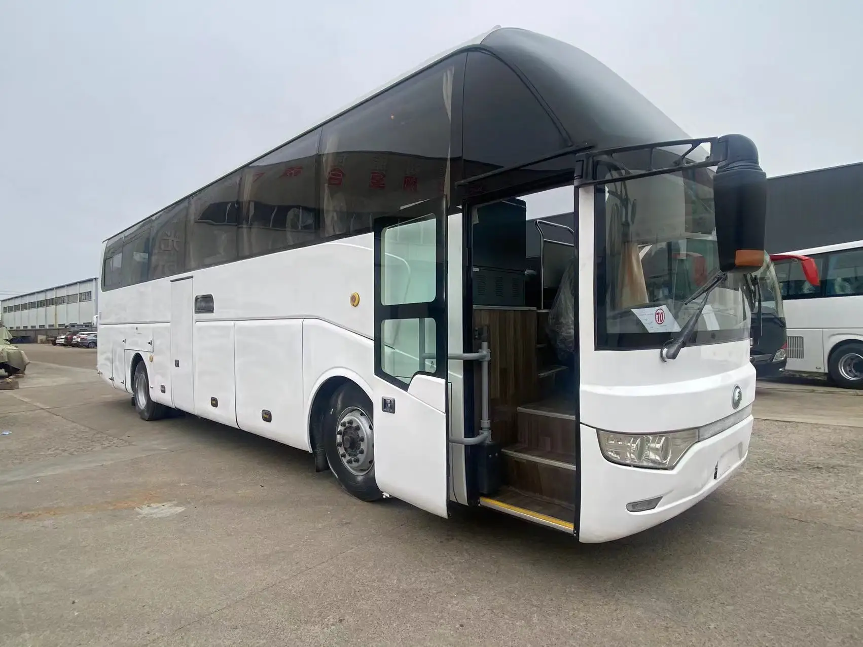 Luxury Sleeping Coach Bus Seat Second Hand 60 Seater Bus