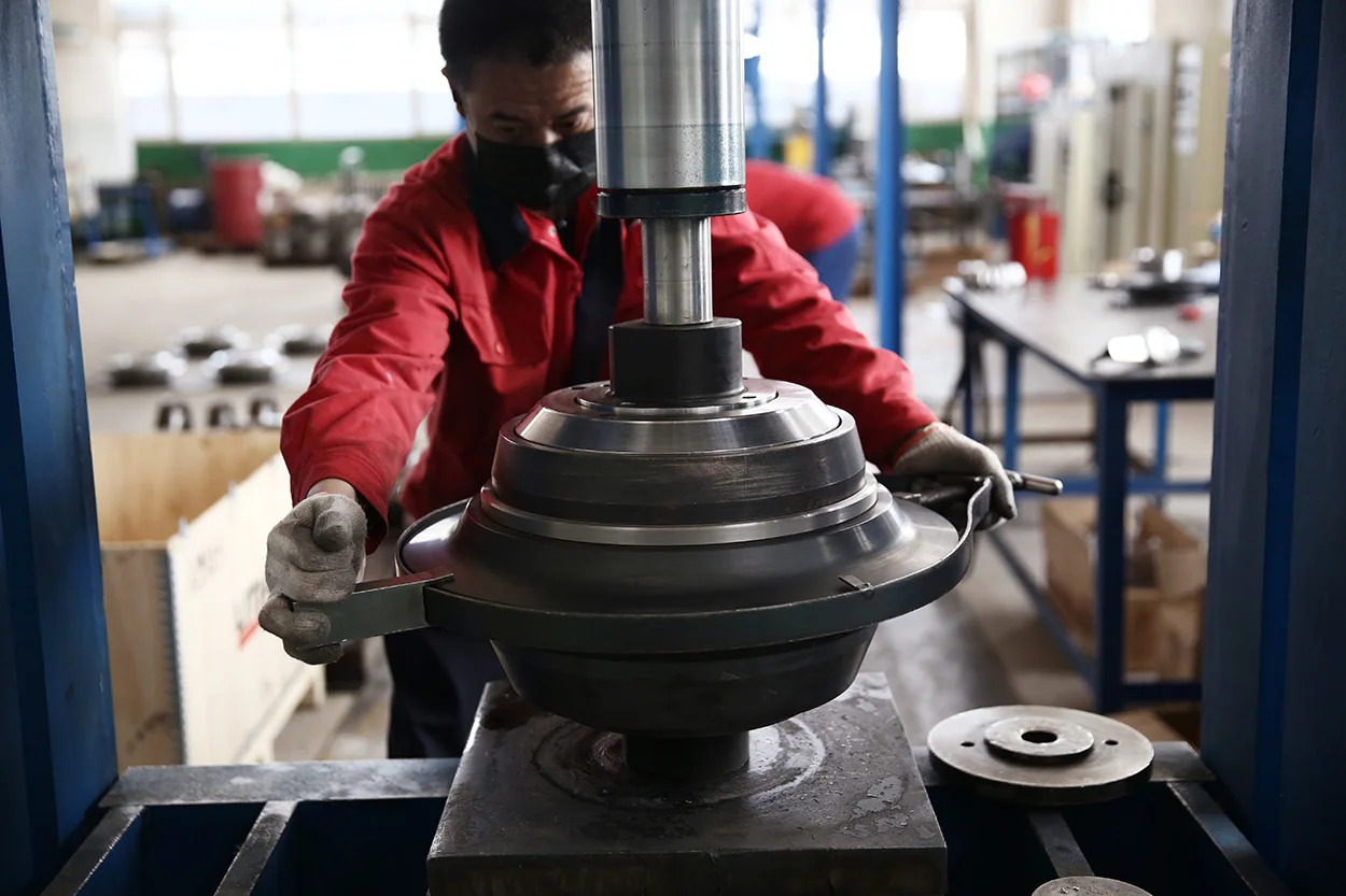 Best Quality Tbm Shield Machine Eccentric Disc Cutter For Tunnel Boring ...