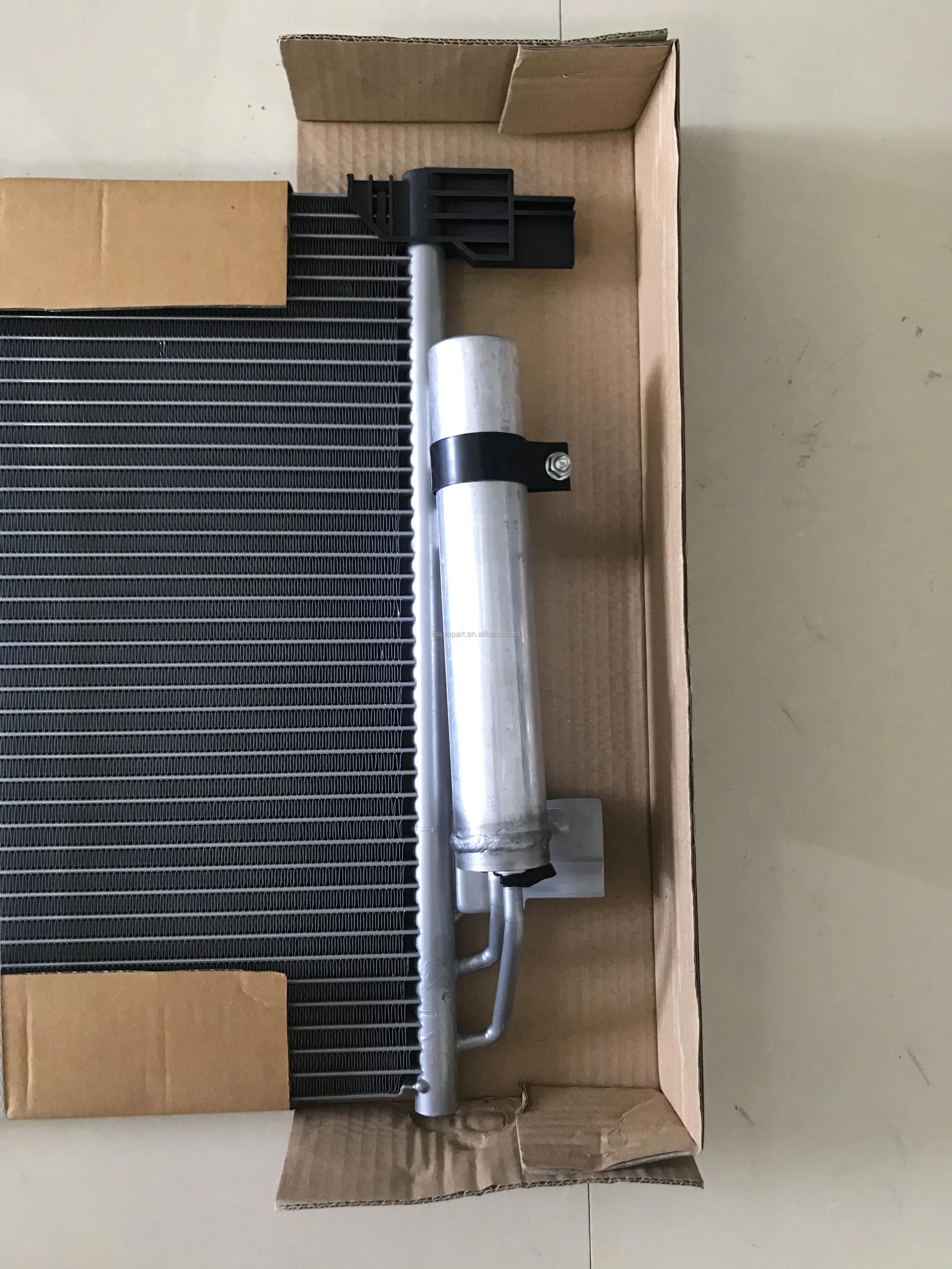 LR AUTO 6455FA 7812A030 7812A204 AC Condenser for MITSUBISHI