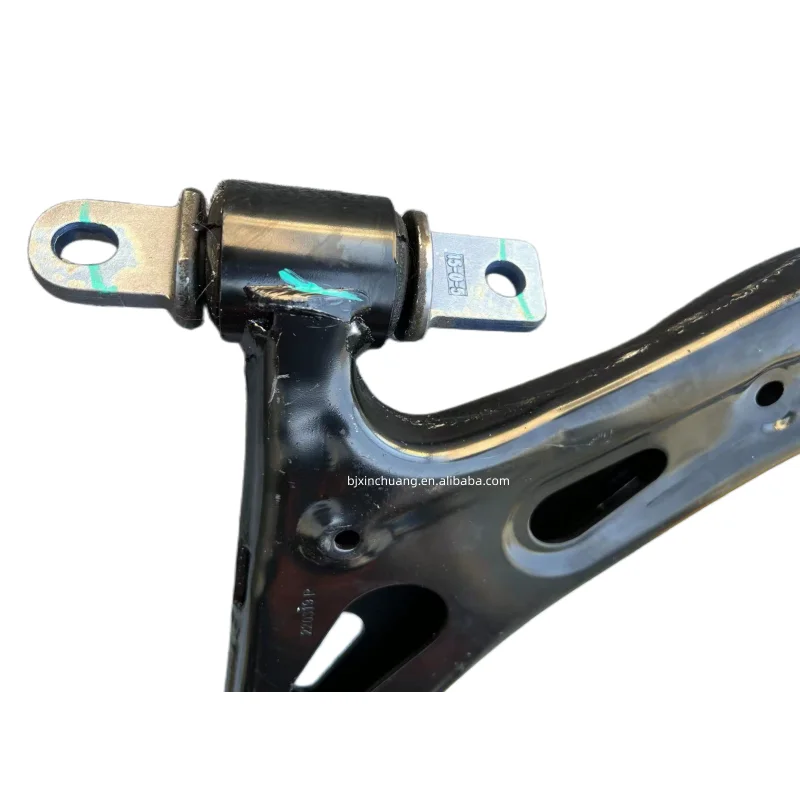 Automotive Parts Front Lower Control Arm OEM 84690732 84690731 84465698 ...