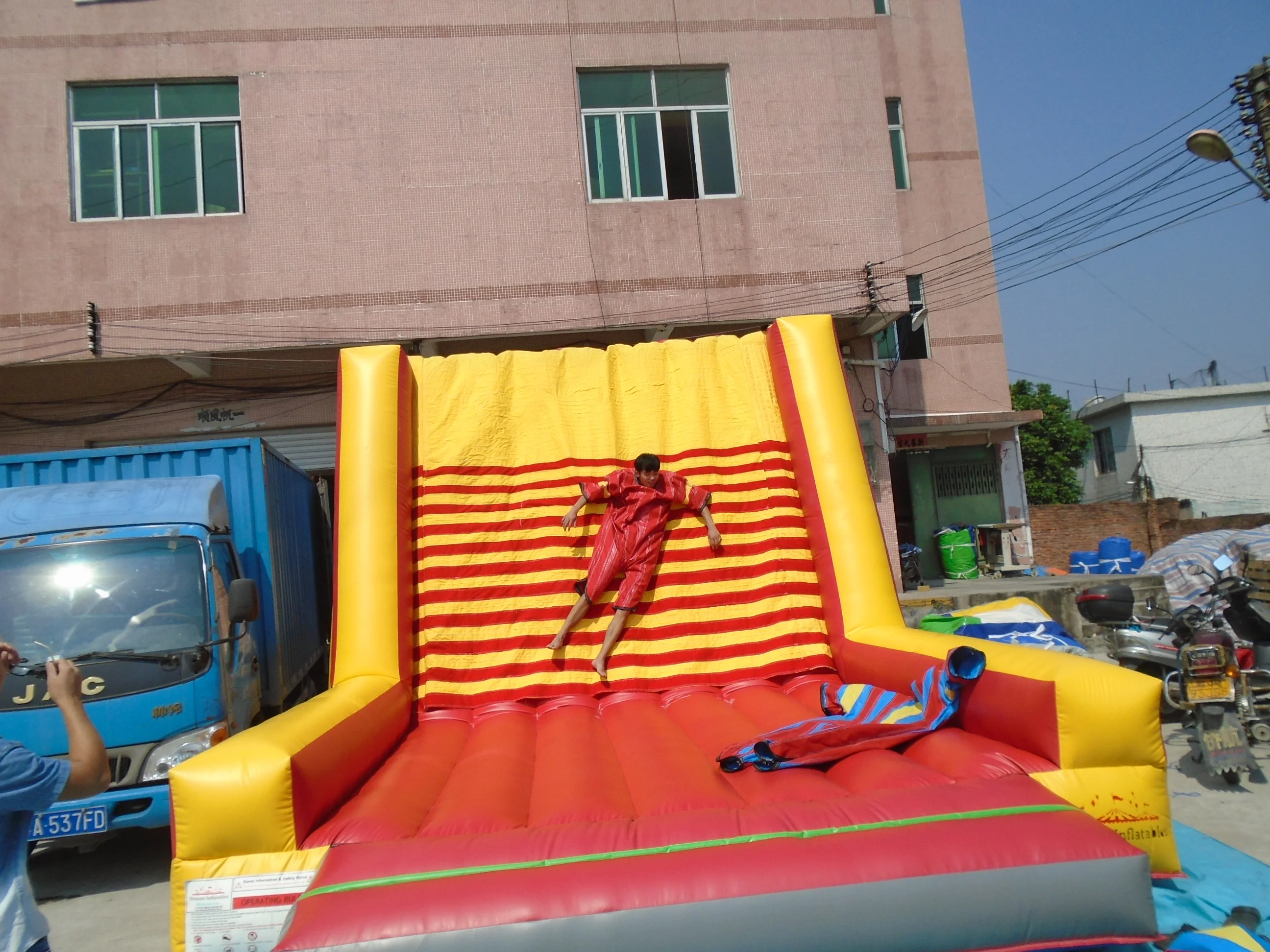 Stick on Wall Panels Inflatable Sticky Fly Wall Carnival Games