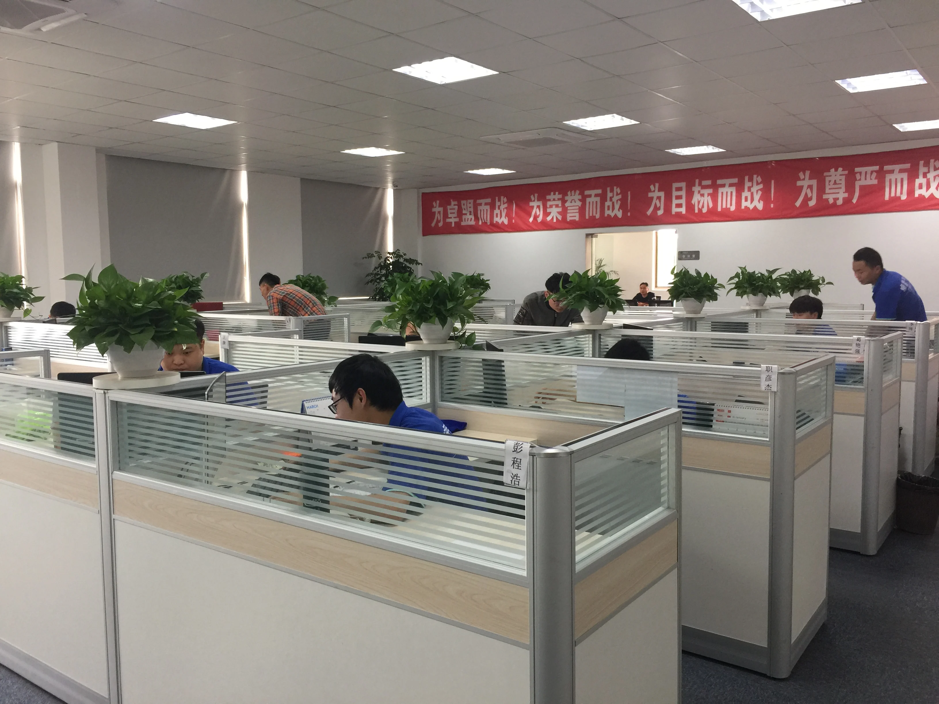 10427930/12673527 Saic Mobil Mg Gs/rx5 Spark Plug 1.5t - Buy Spark Plug ...