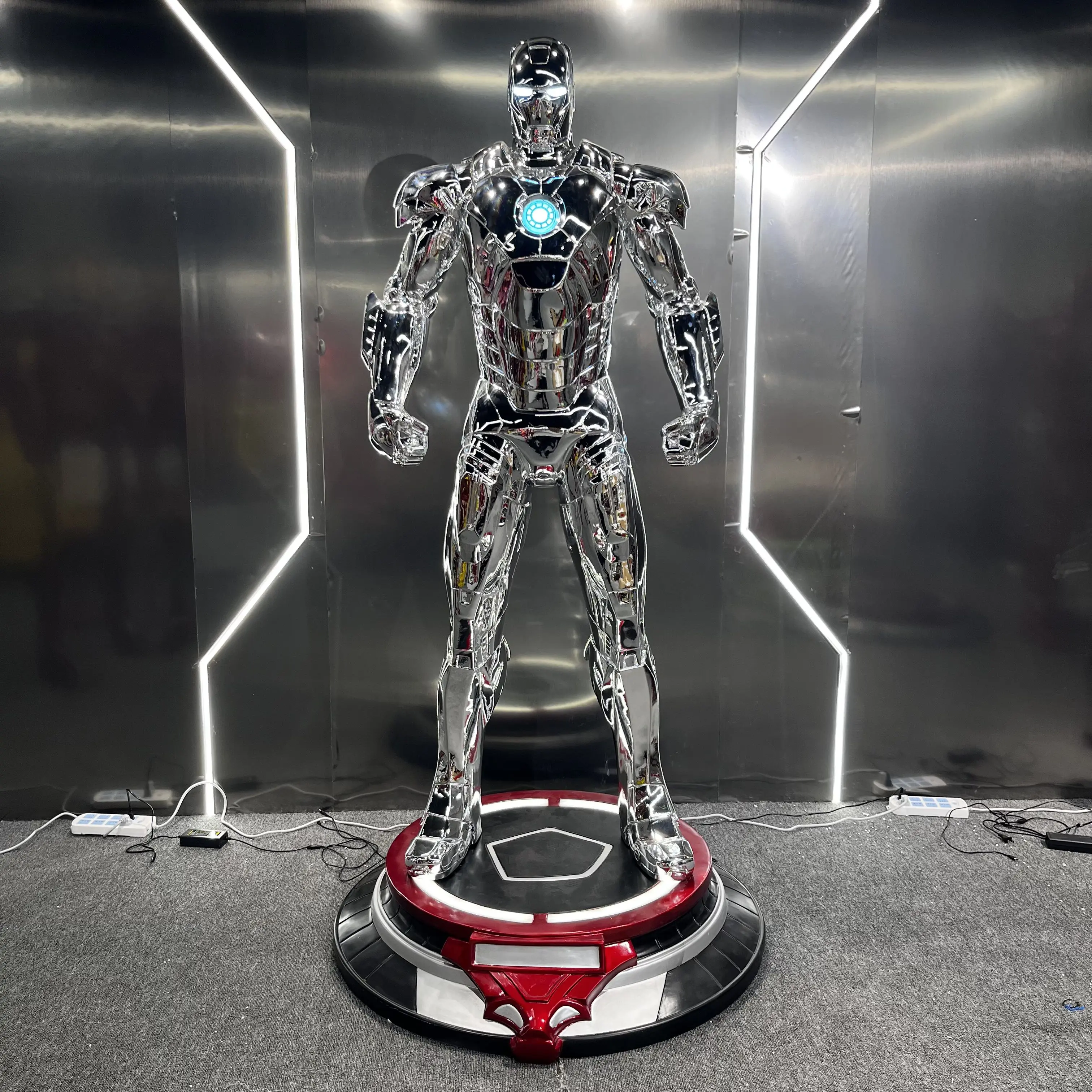 Iron Man MK50 Anti-Hulk Armor - Lifelike Resin Sculpture