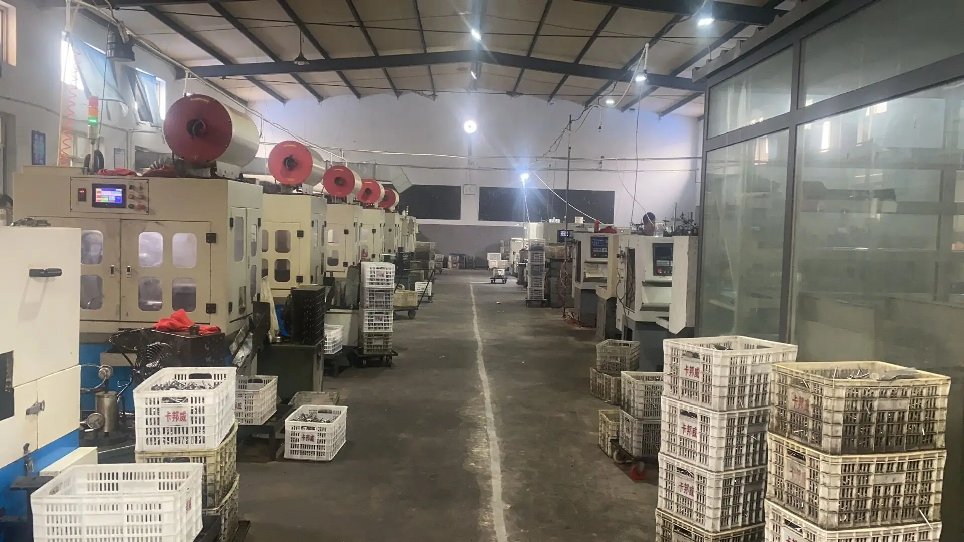 Chevy Engine Valves - OEM No.9024688/24102863 9024683/24102864