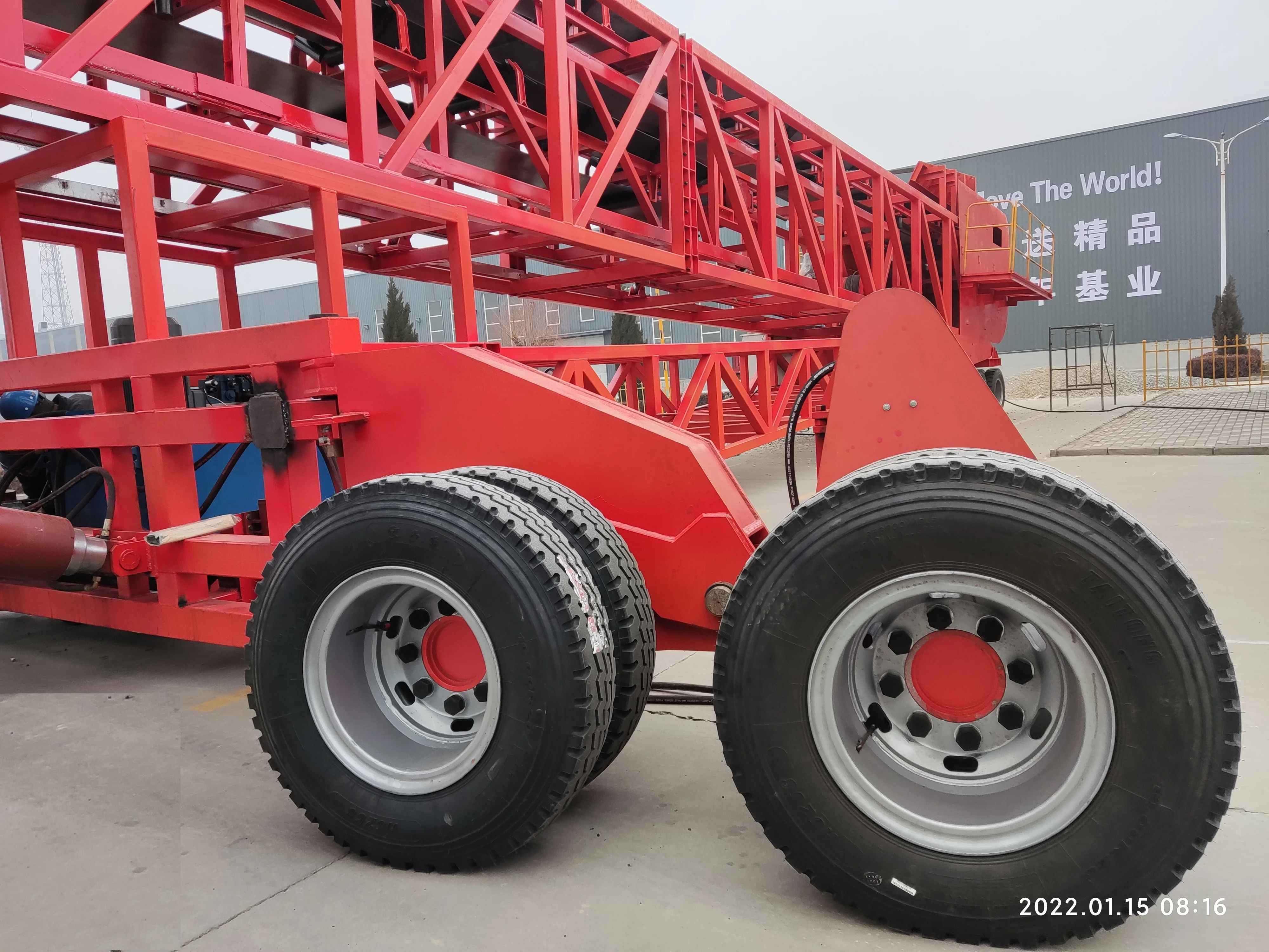 Barge Unloading Conveyor by Zoomry - Efficient Material Handling