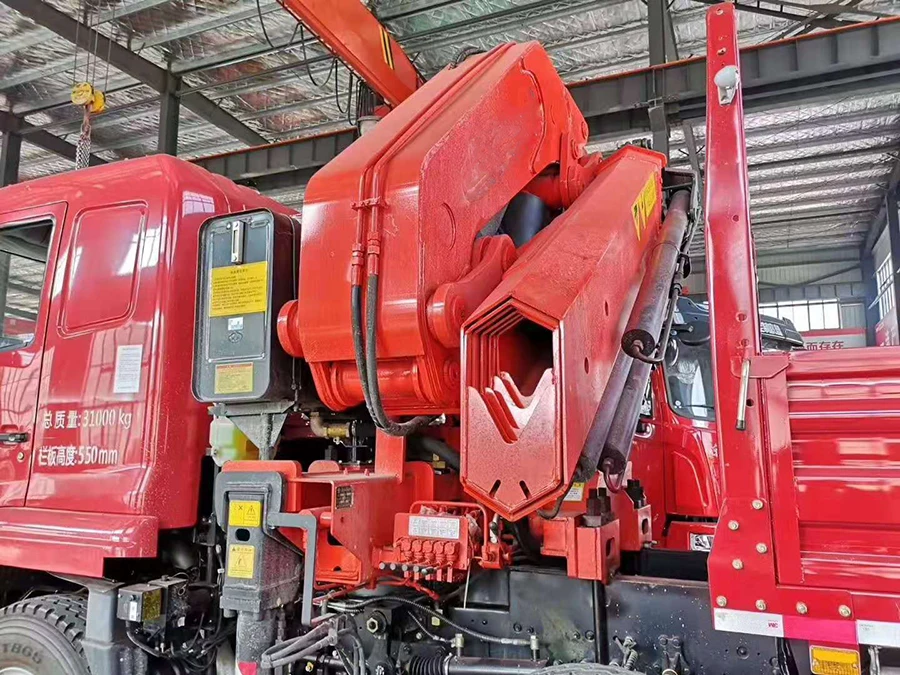 Knuckle Boom Crane Manual Operation Lever Wireless Remote Control ...