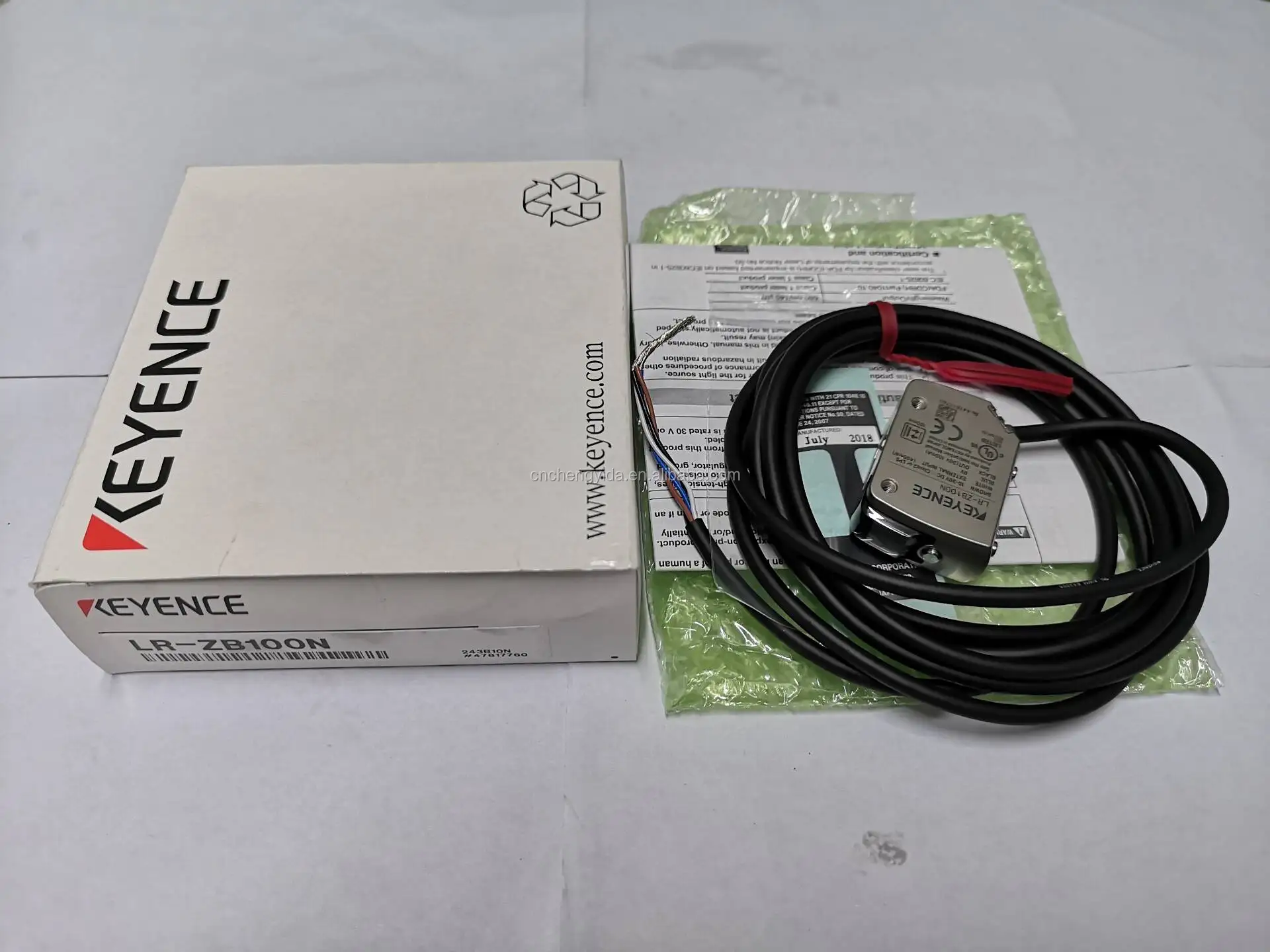 Self-contained Cmos Laser Distance Sensor Keyence Lr-zb100n New ...