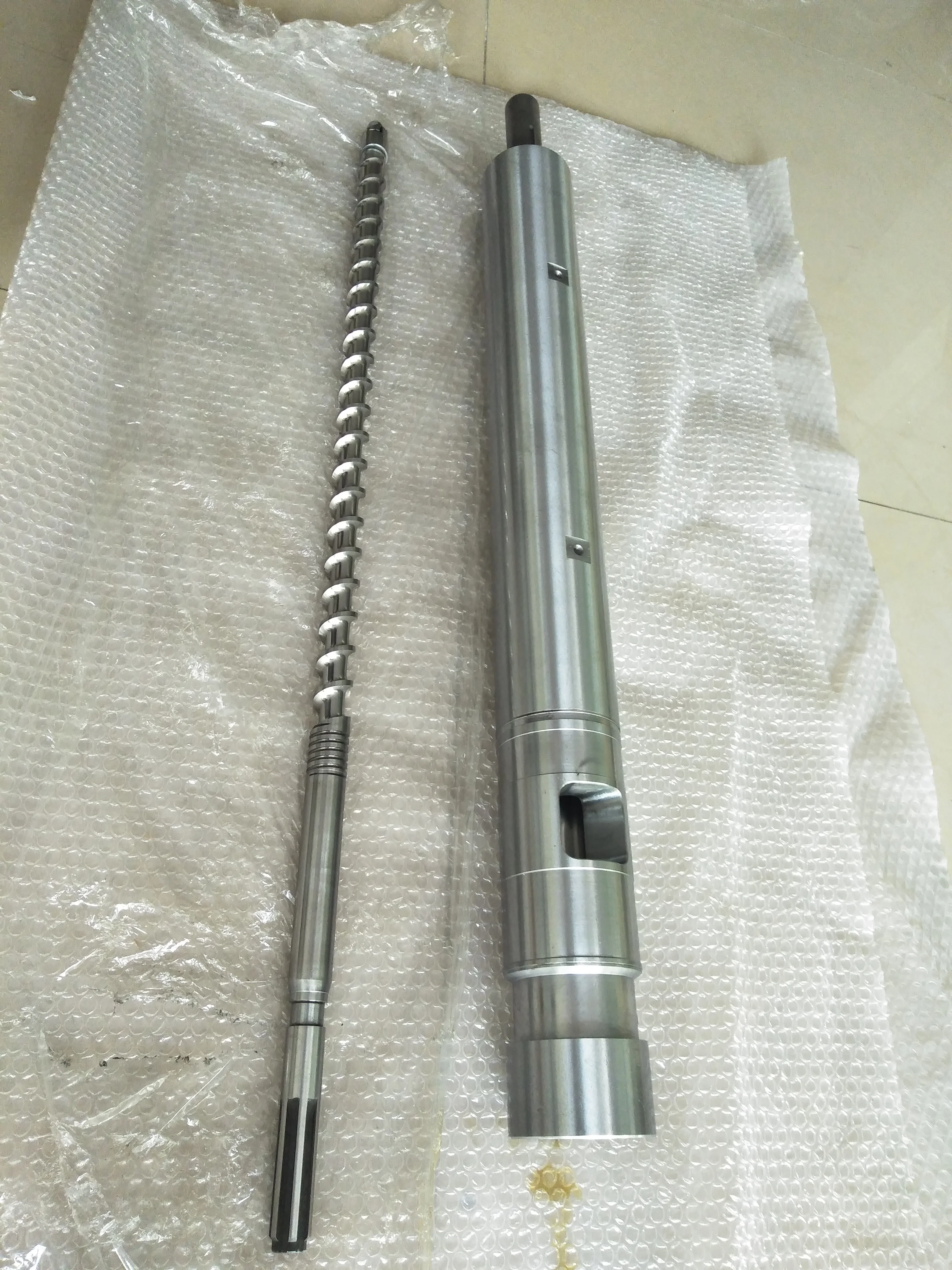 Injection Molding Machine Screw Barrel Injection Molding Machine ...