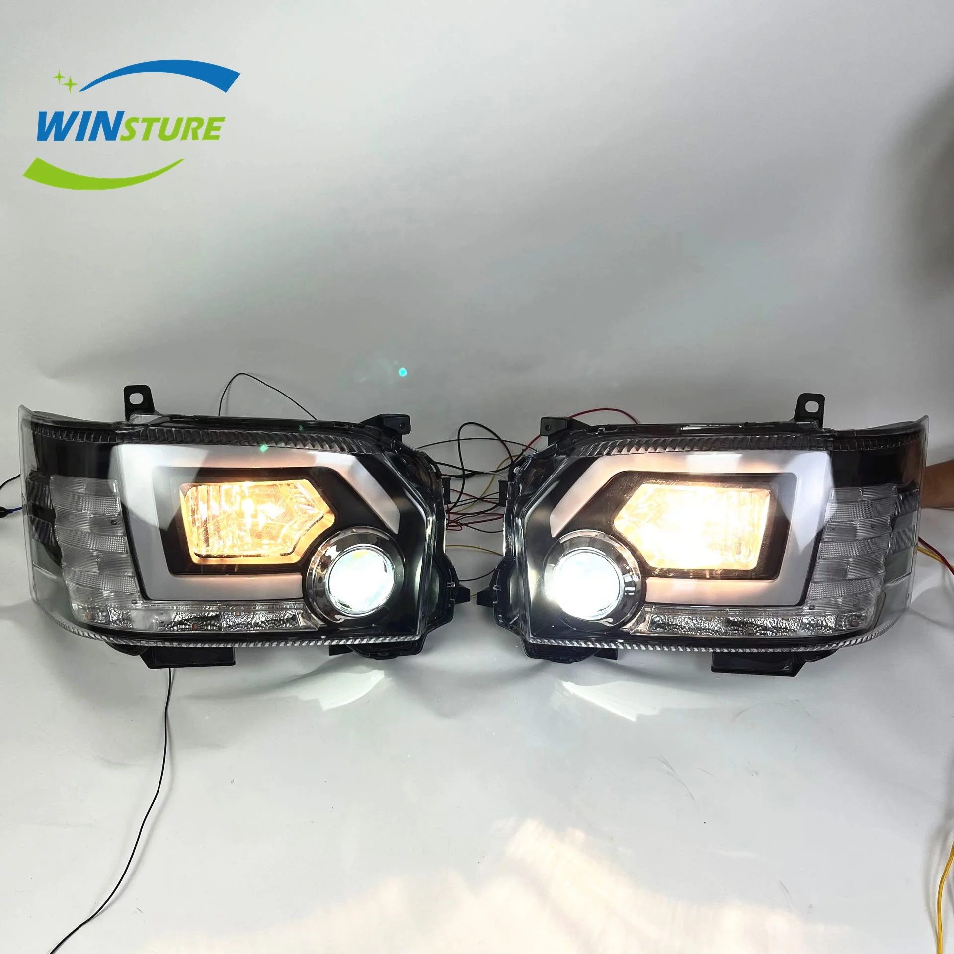 Hiace High Quality Headlight Headlamp Auto Lighting System Front Head ...