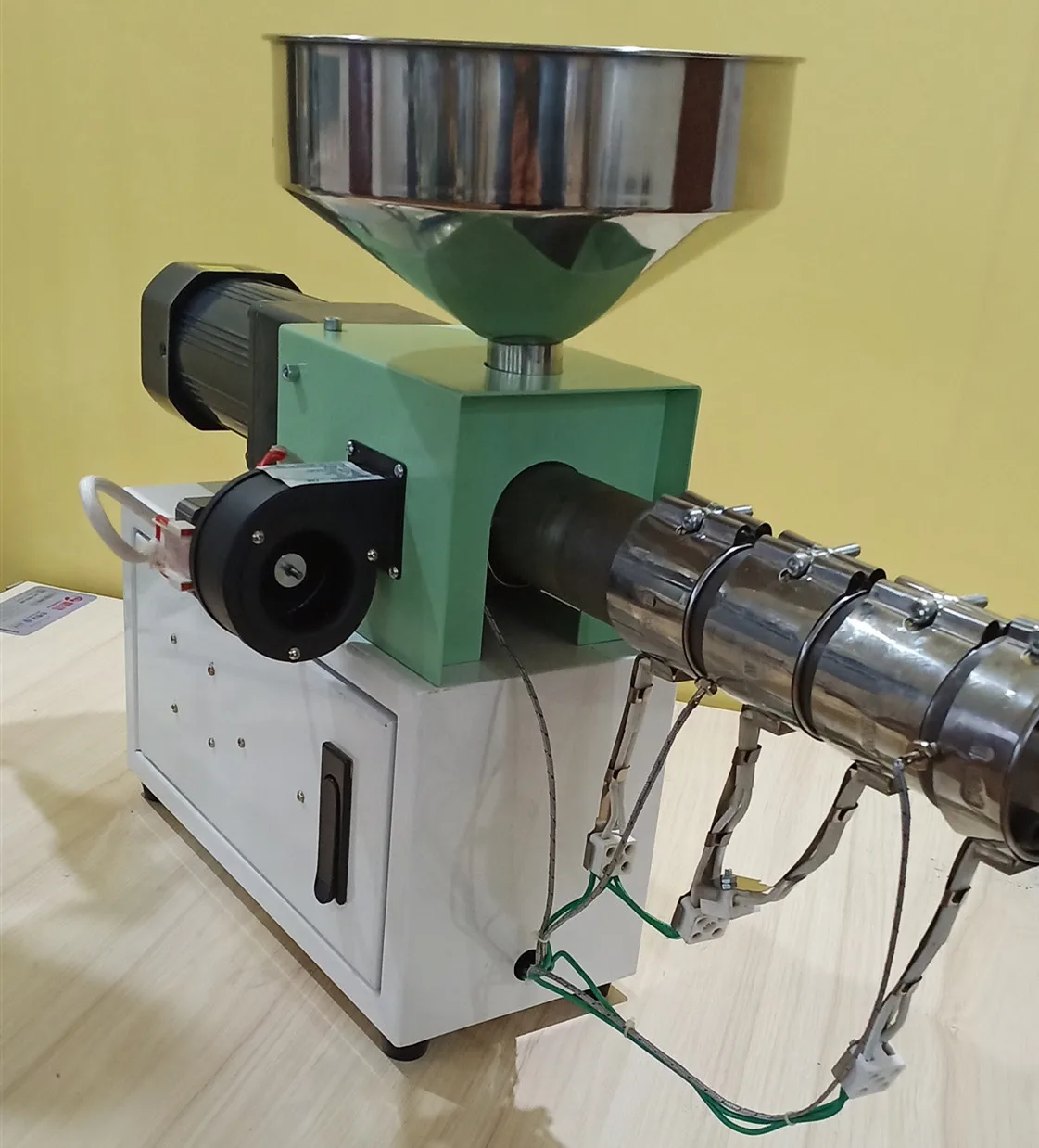 Lab Scale Sj35 Plastic Extruder Small For Laboratory For Desktop Scale ...