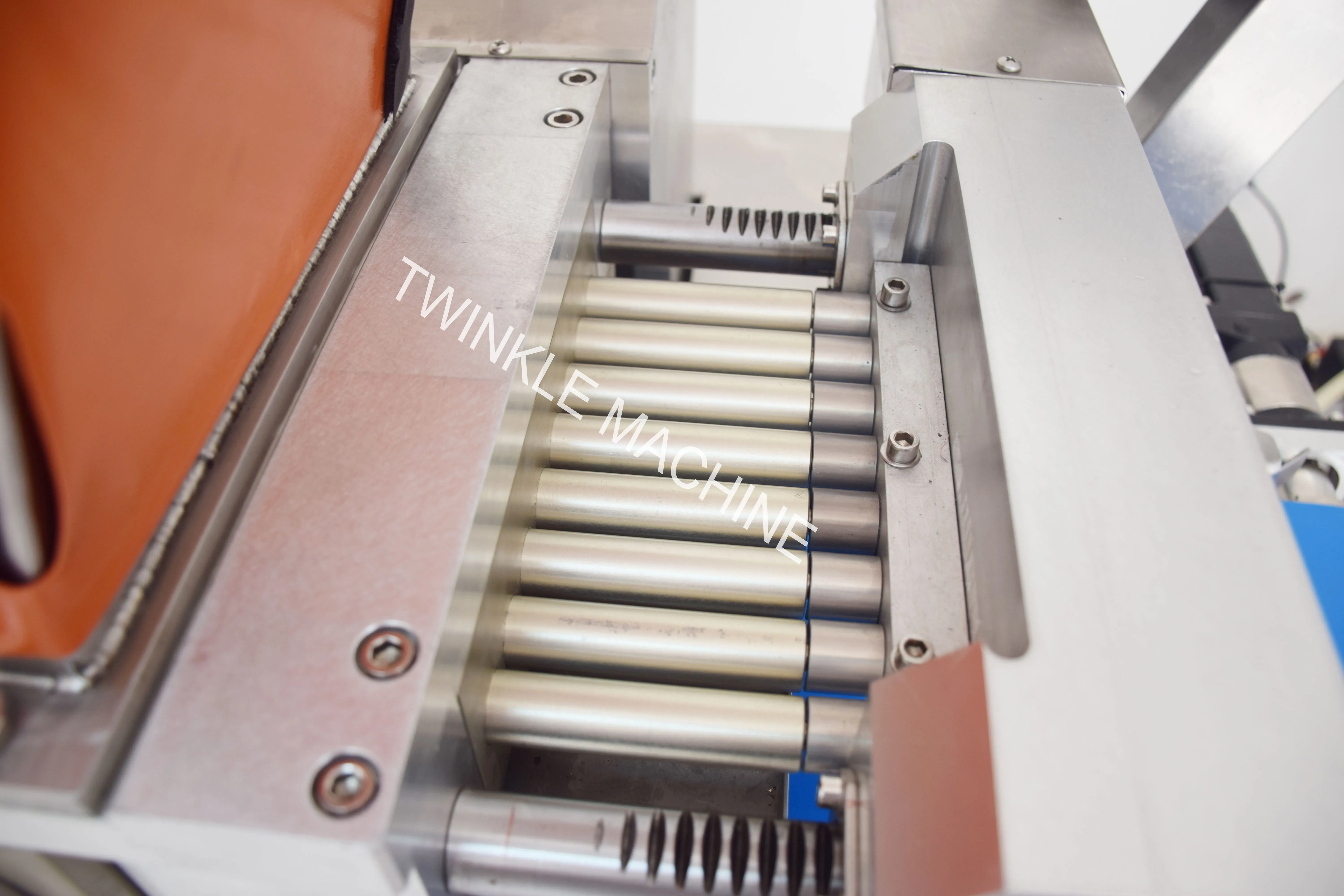 Mini Volumetric Semi Automatic Tabletop Depositor For Chocolate And ...