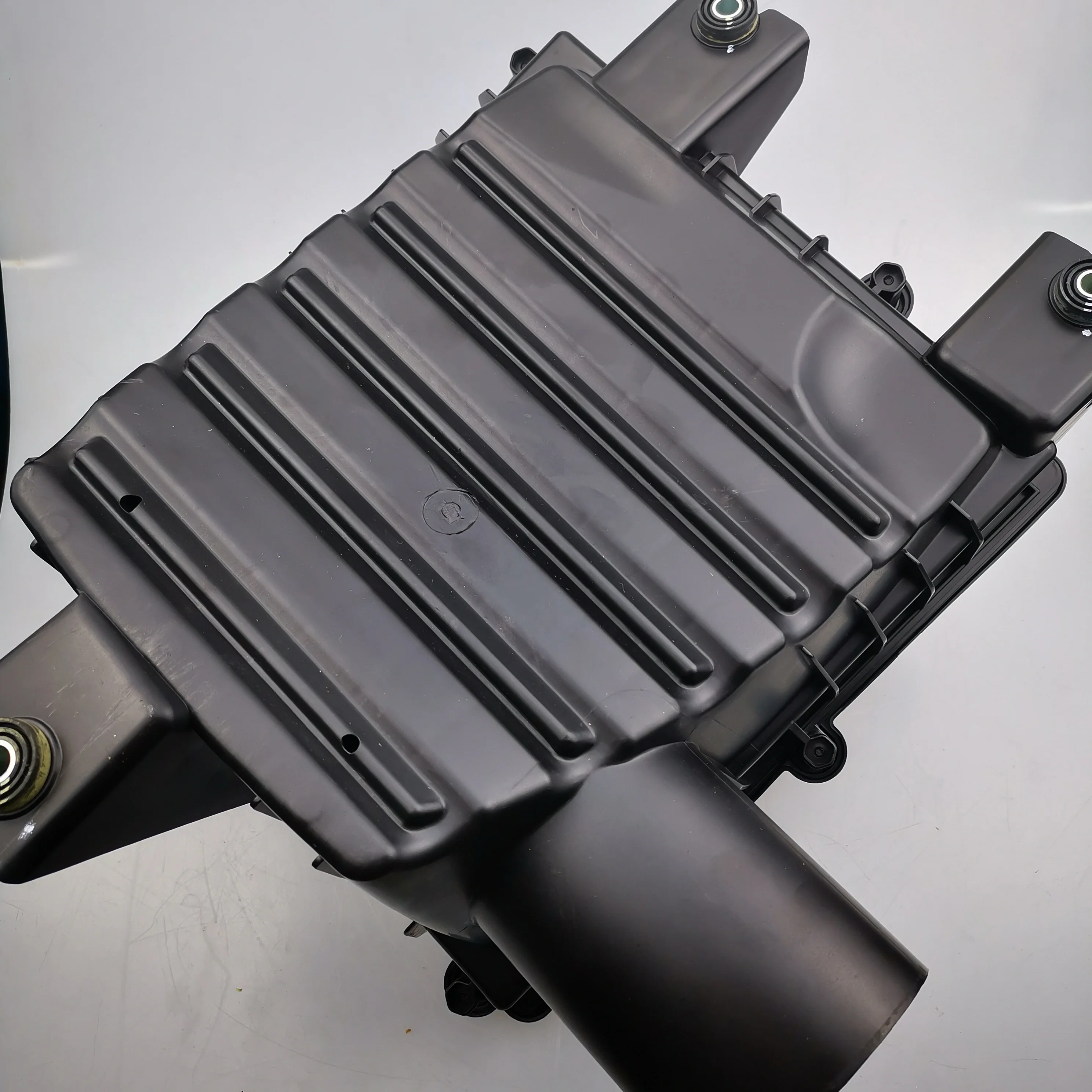 SAIC MAXUS T60 Original Air Filter Assembly C00047898| Alibaba.com