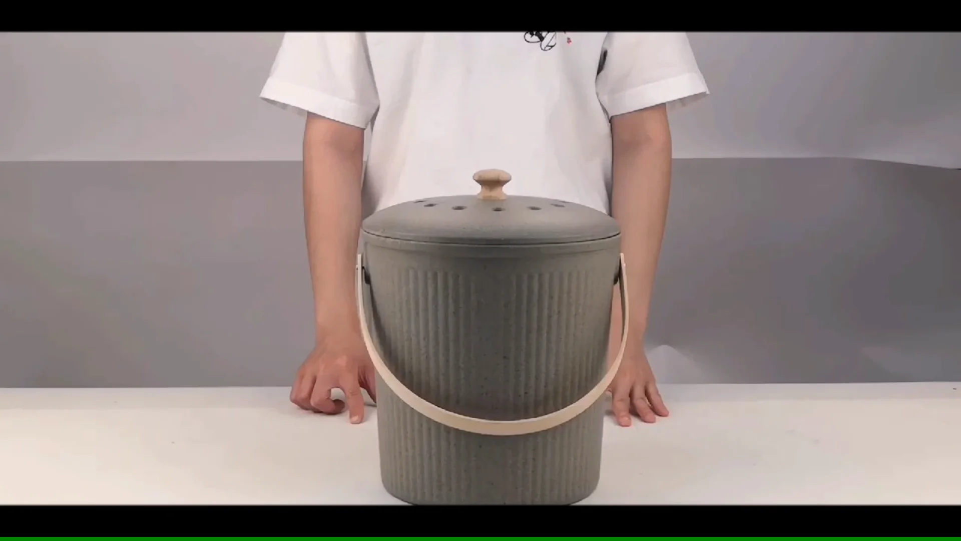 Eco-friendly Trash Can Mini Charcoal Filter Bamboo Fiber Home Desktop ...