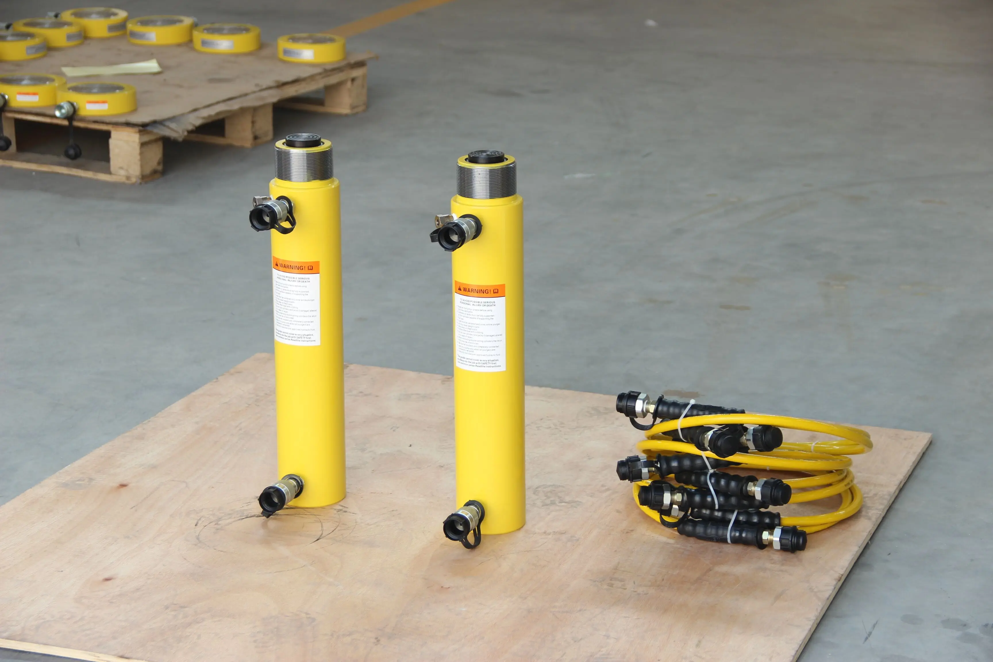 Enerpac Double Acting Hydraulic Jack - 10 Ton Capacity